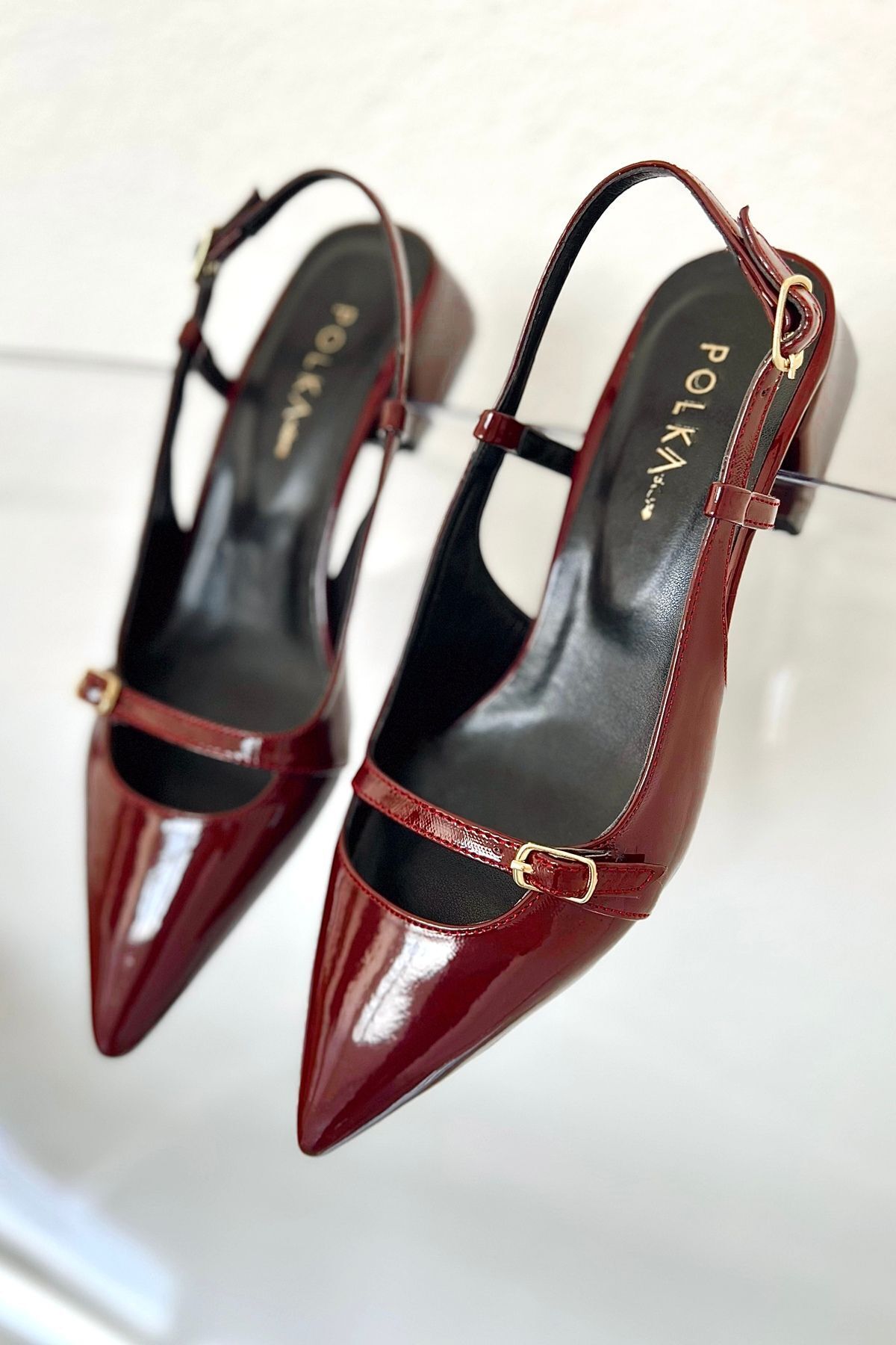 POLKA STORE Simple Sivri Burun Tek Bantlı Tokalı Rugan Blok Topuklu Kadın Ayakkabı - Fiyatı ...