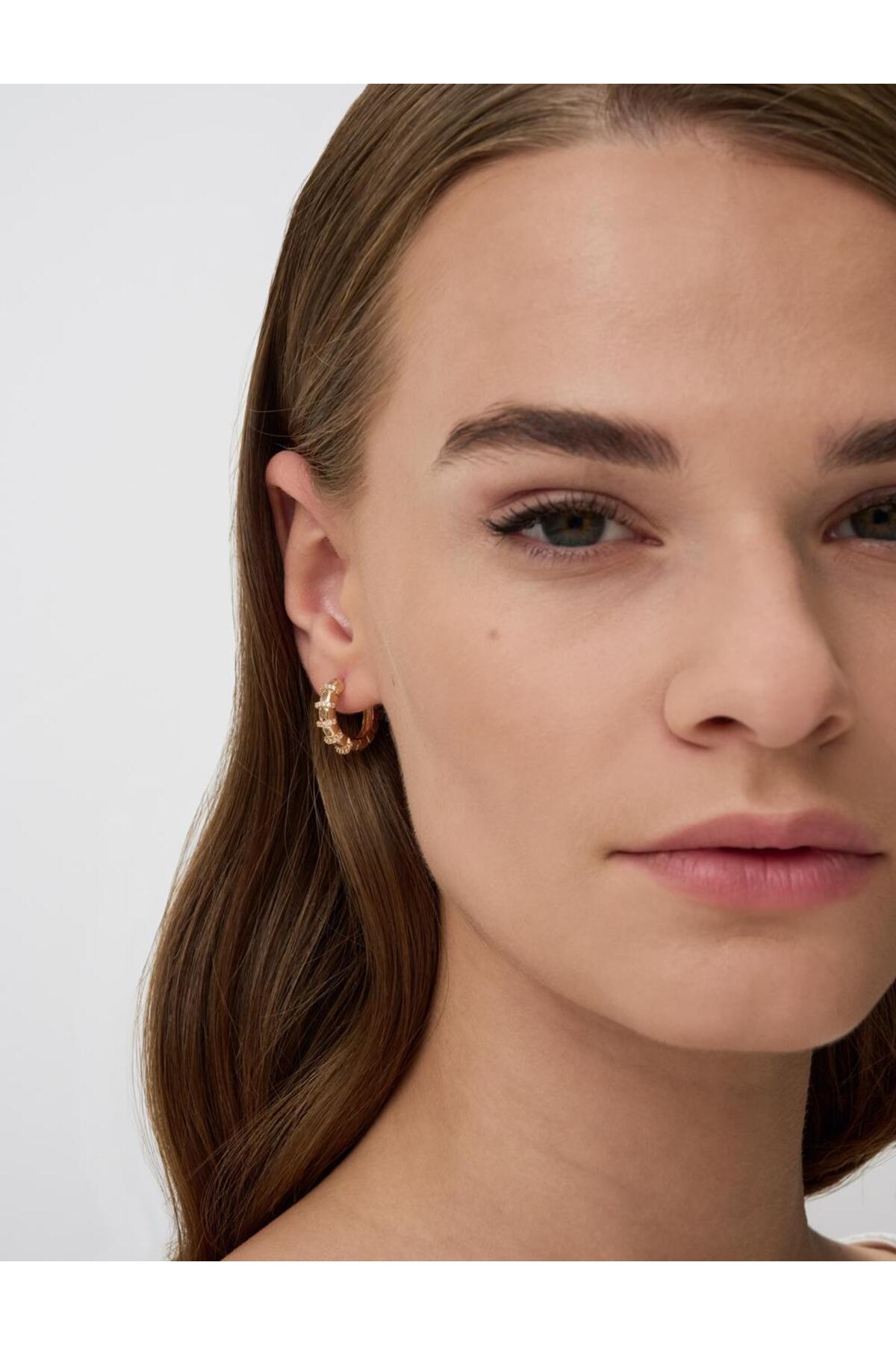 Jimmy Key Altın Parlak Taşlı Halka Küpe Fiyatı, Yorumları - Trendyol
