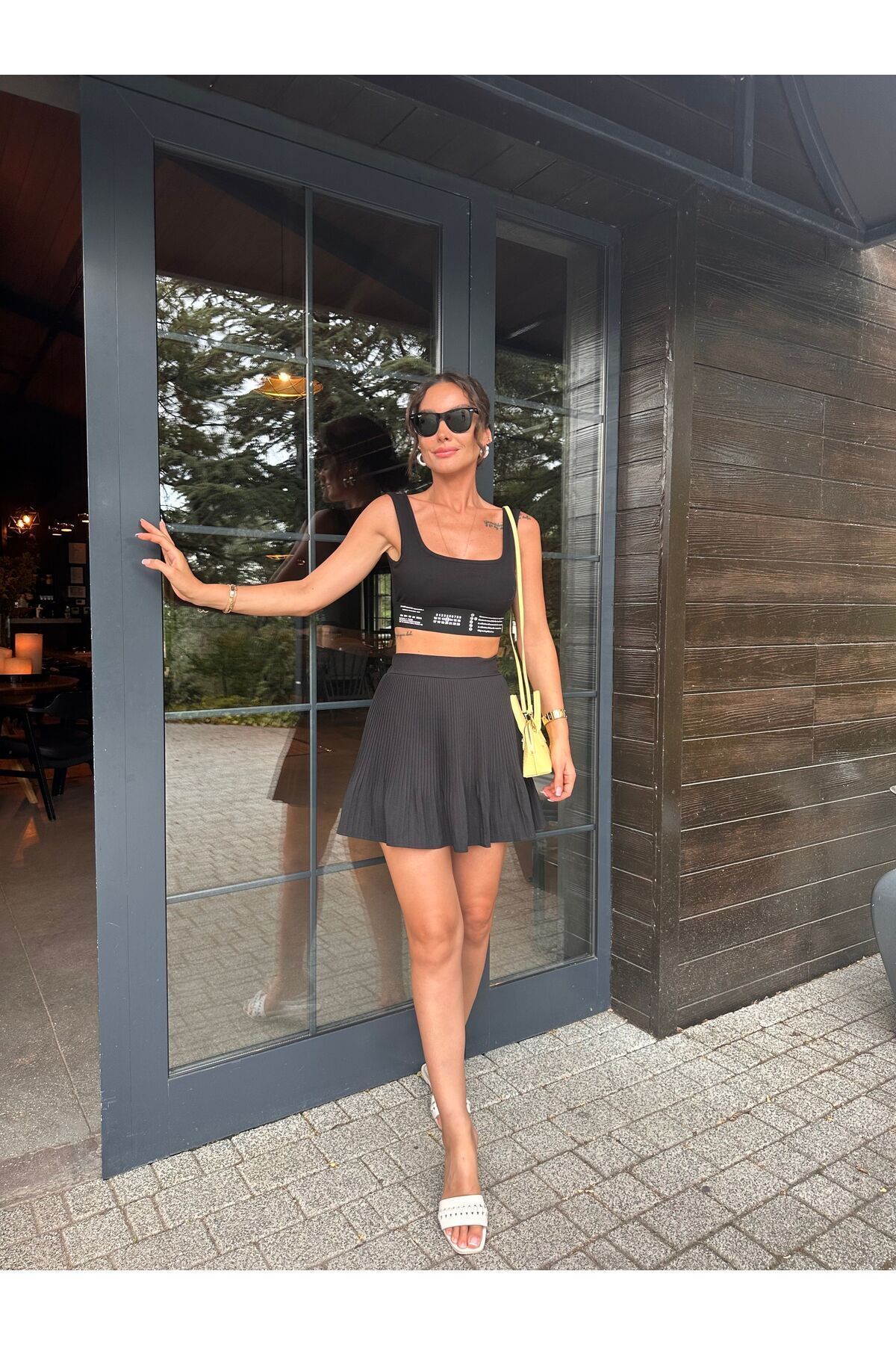 MODA Siyah pileli kadın şort etek Fiyatı, Yorumları - Trendyol