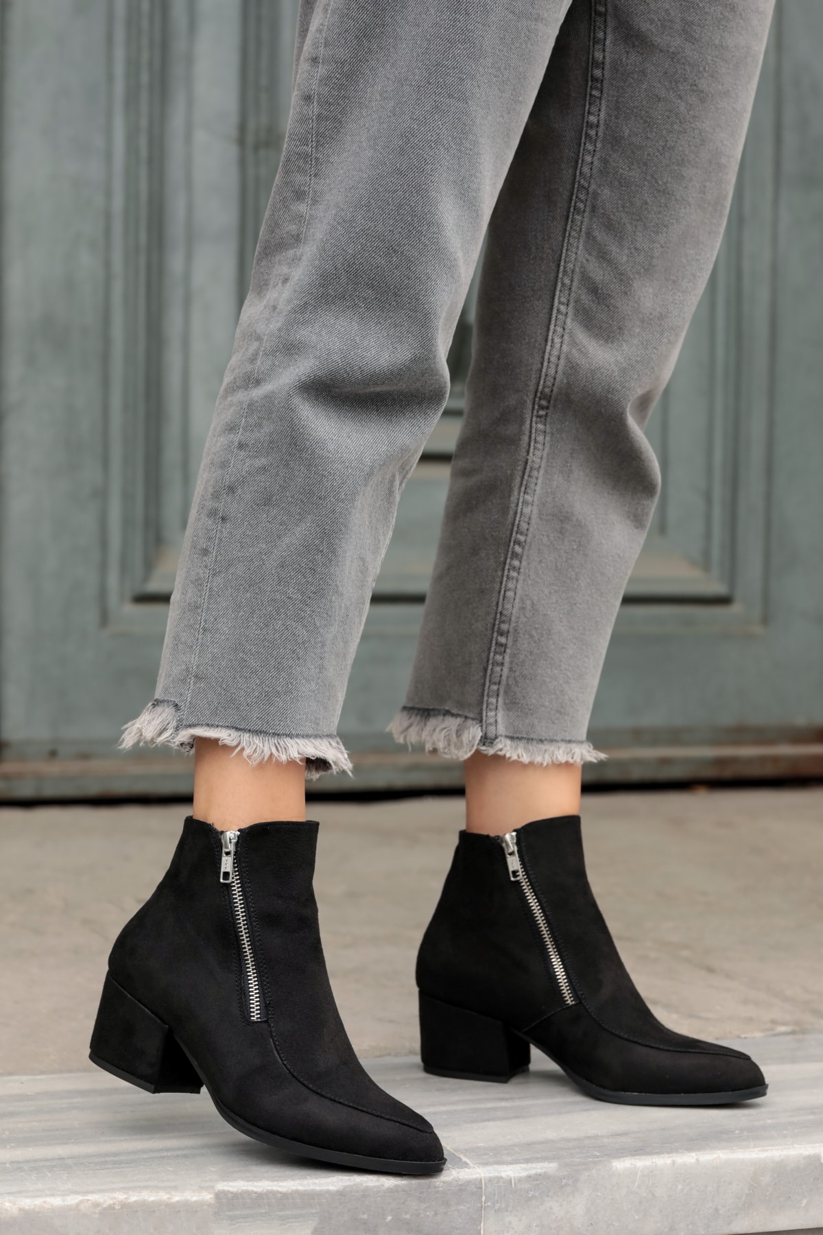 Mio Gusto Siyah Kadın Bot