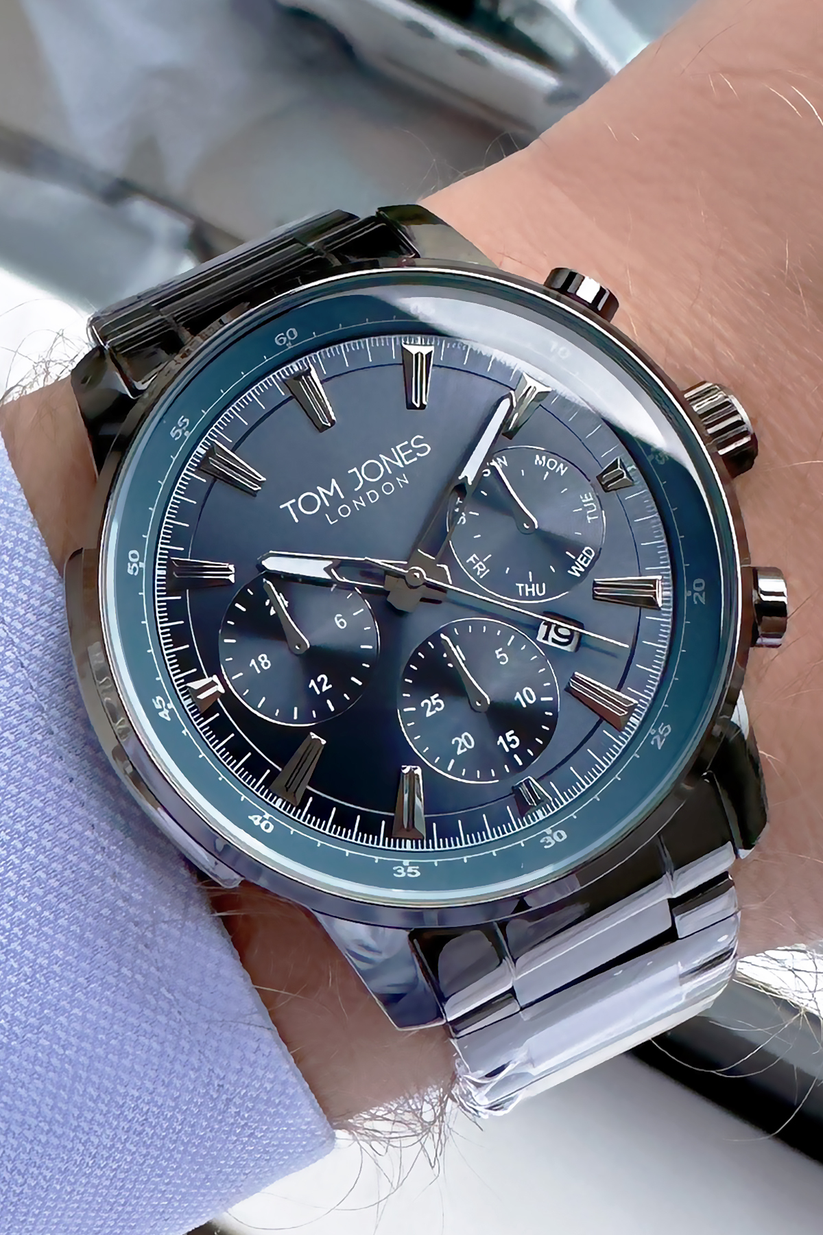 Tom Jones Takvimli Erkek Kol Saati 3 Atm Su Geçirmez Füme Renk Çelik ...