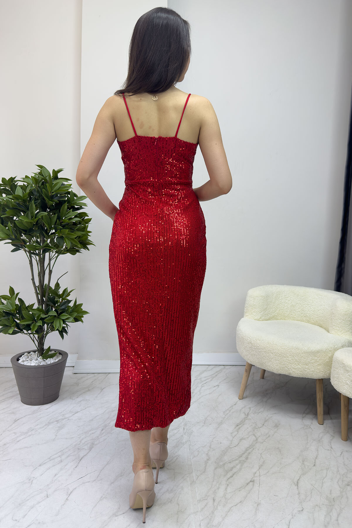 Elbise Delisi Kadın Kırmızı Askılı Pul Payet Kruvaze Yırtmaçlı Abiye ...