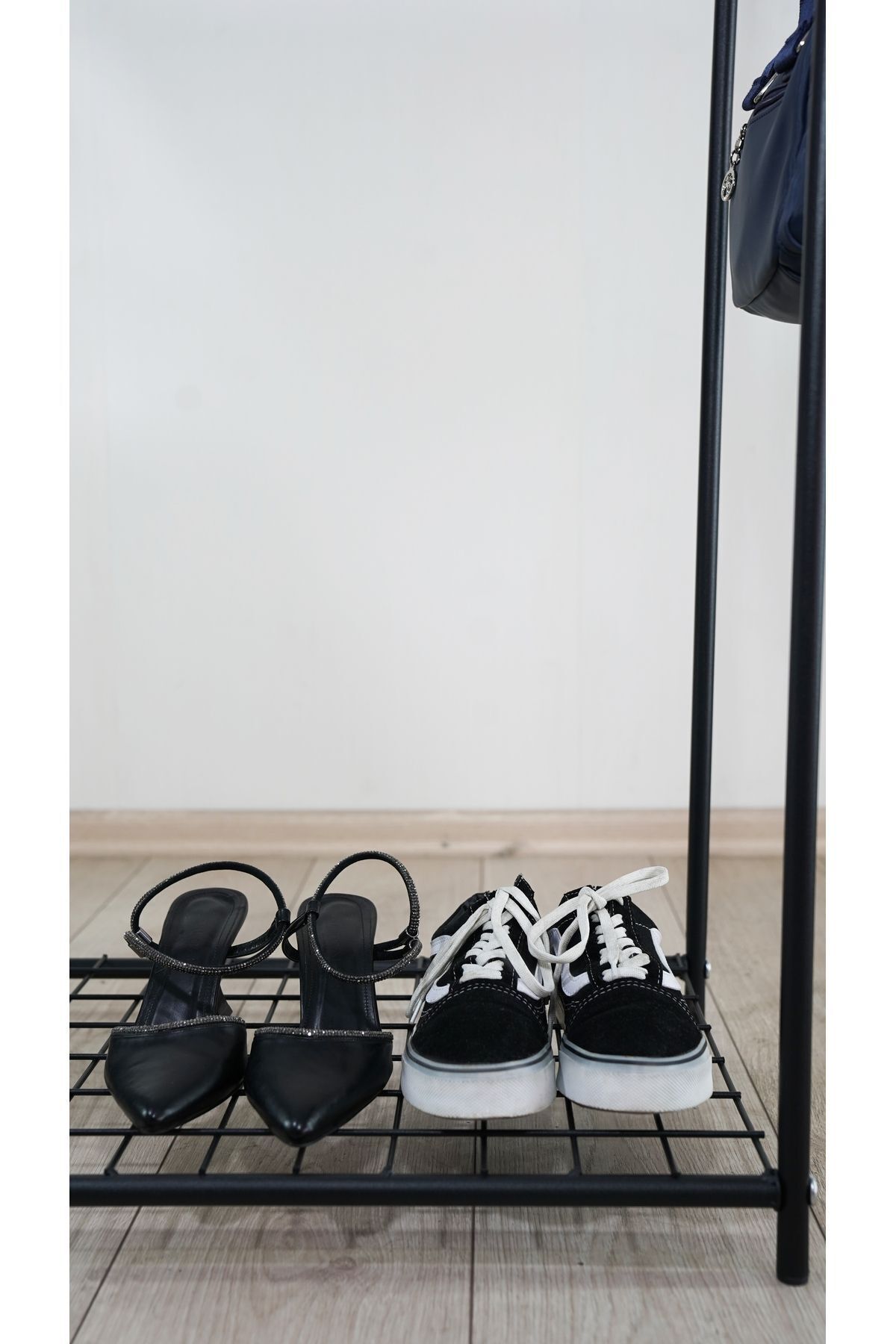 LH LESAY HOME EVİNİZ İÇİN EN İYİSİ Metal Askılık Çantalıklı Konfeksiyon ...