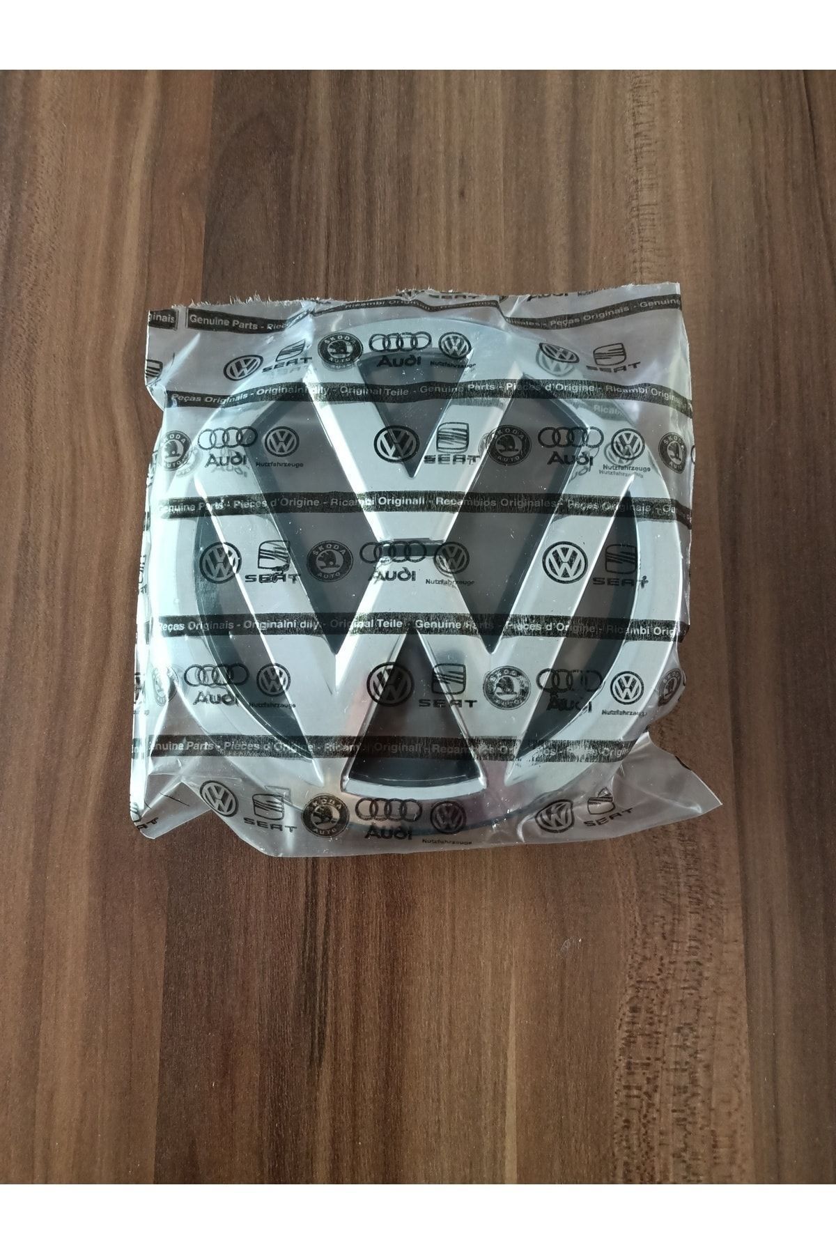 Passenger Car Oto Yedek Parça Passat B7 Ön Panjur Arma Amblem Logo 2011 ...