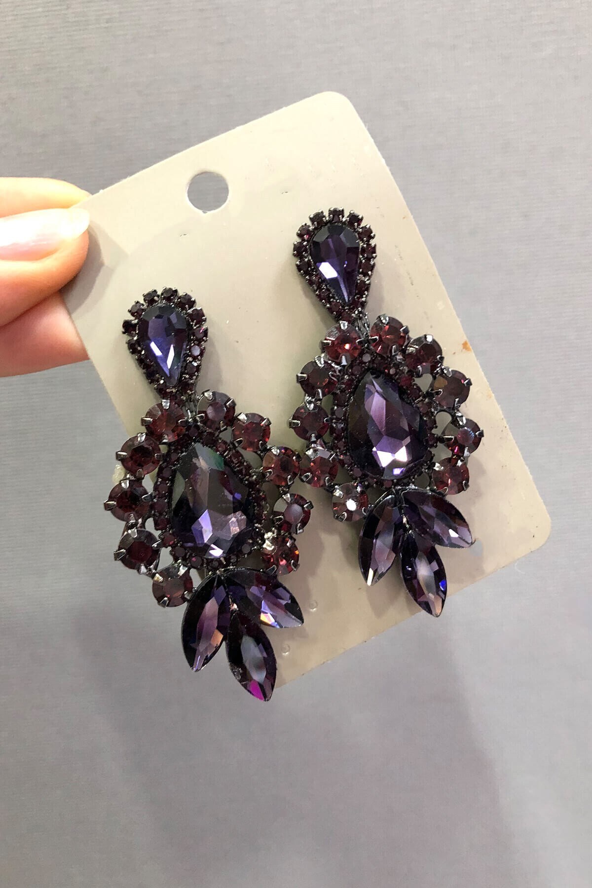 Hayalperest boncuk Mor Rengi Kristal Taşlı 3 Taş Oval Küpe Fiyatı, Yorumları - Trendyol