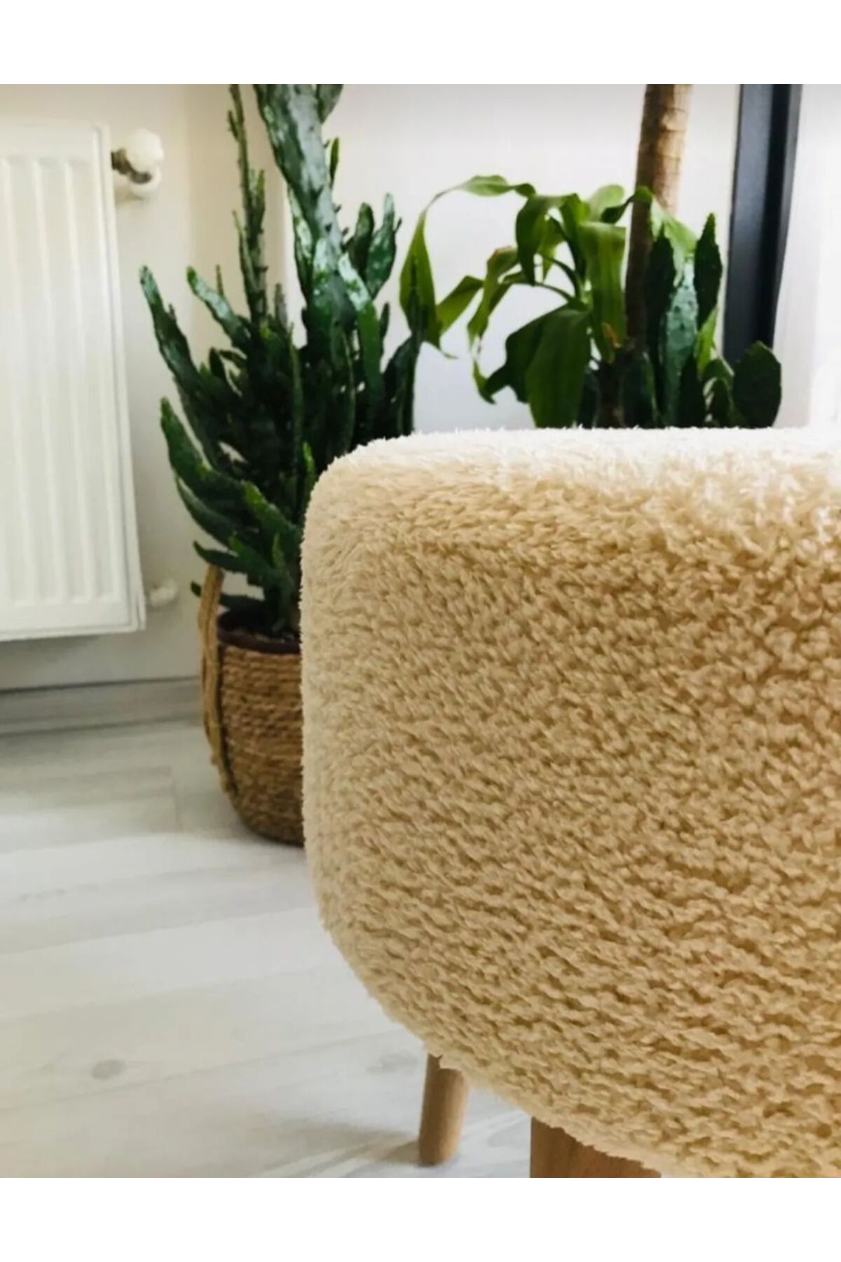 BEYLERBEYİ Coco Puf, Peluş,3 Ayak, krem,oturma Odası, Makyaj Masası ...