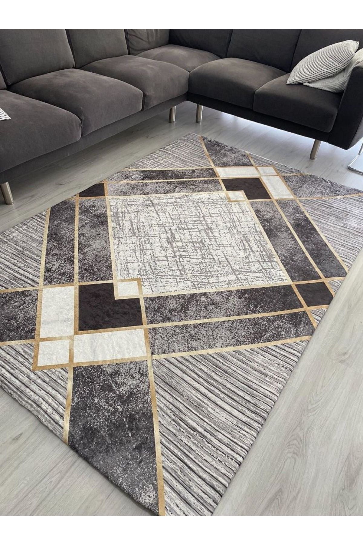 Madame Clean Home Siyah Gri Gold Şerit Model Lastikli Kadife Halı ...