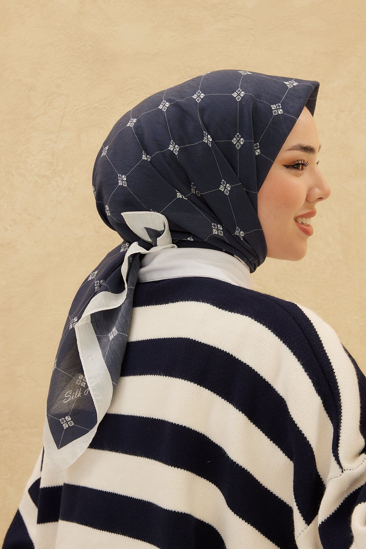 Silk Home SİLK HOME OLİNDA EŞARP 48001-52Fiyatı, Yorumları - Trendyol