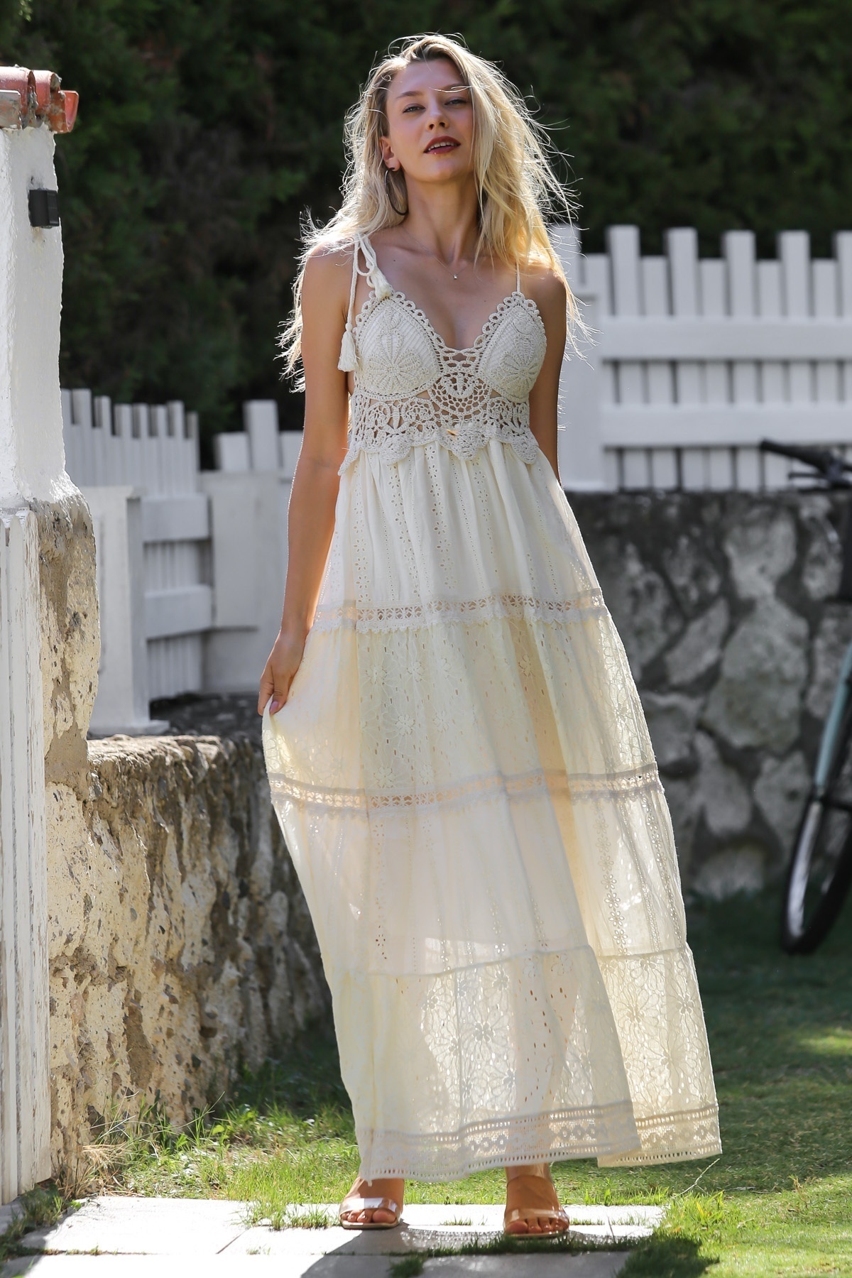 Chiccy İtalyan Bej V Yaka Askılı Astarlı Dantelli Fistolu Pamuklu ...