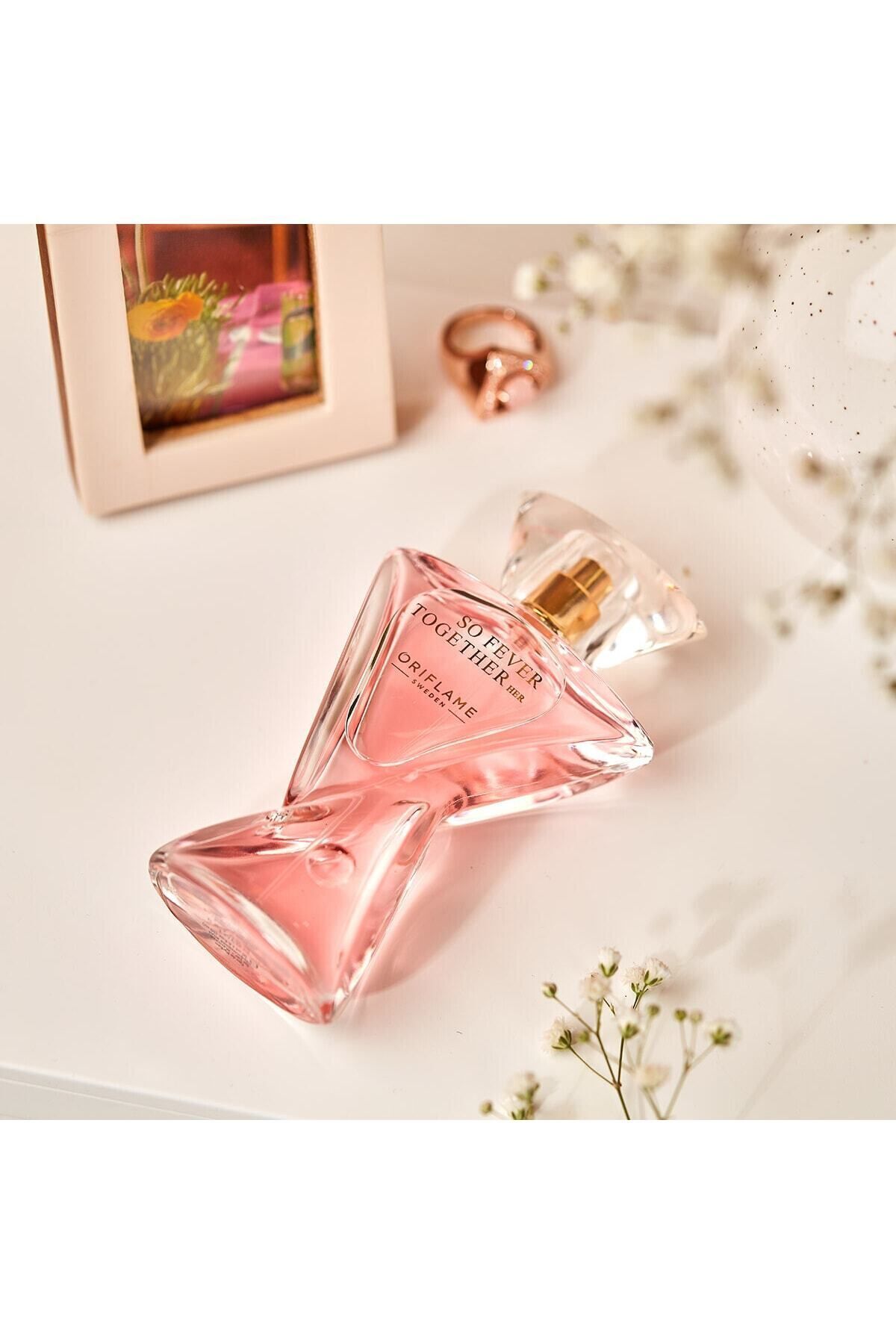 Oriflame So Fever Together Her Çekici Kokuya Sahip Etkileyici Kadın ...