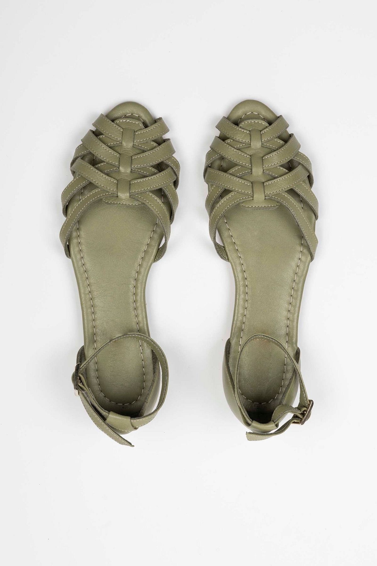 CUCA Hakiki Deri Çapraz Detaylı Günlük Kadın Sandalet Fiyatı, Yorumları ...