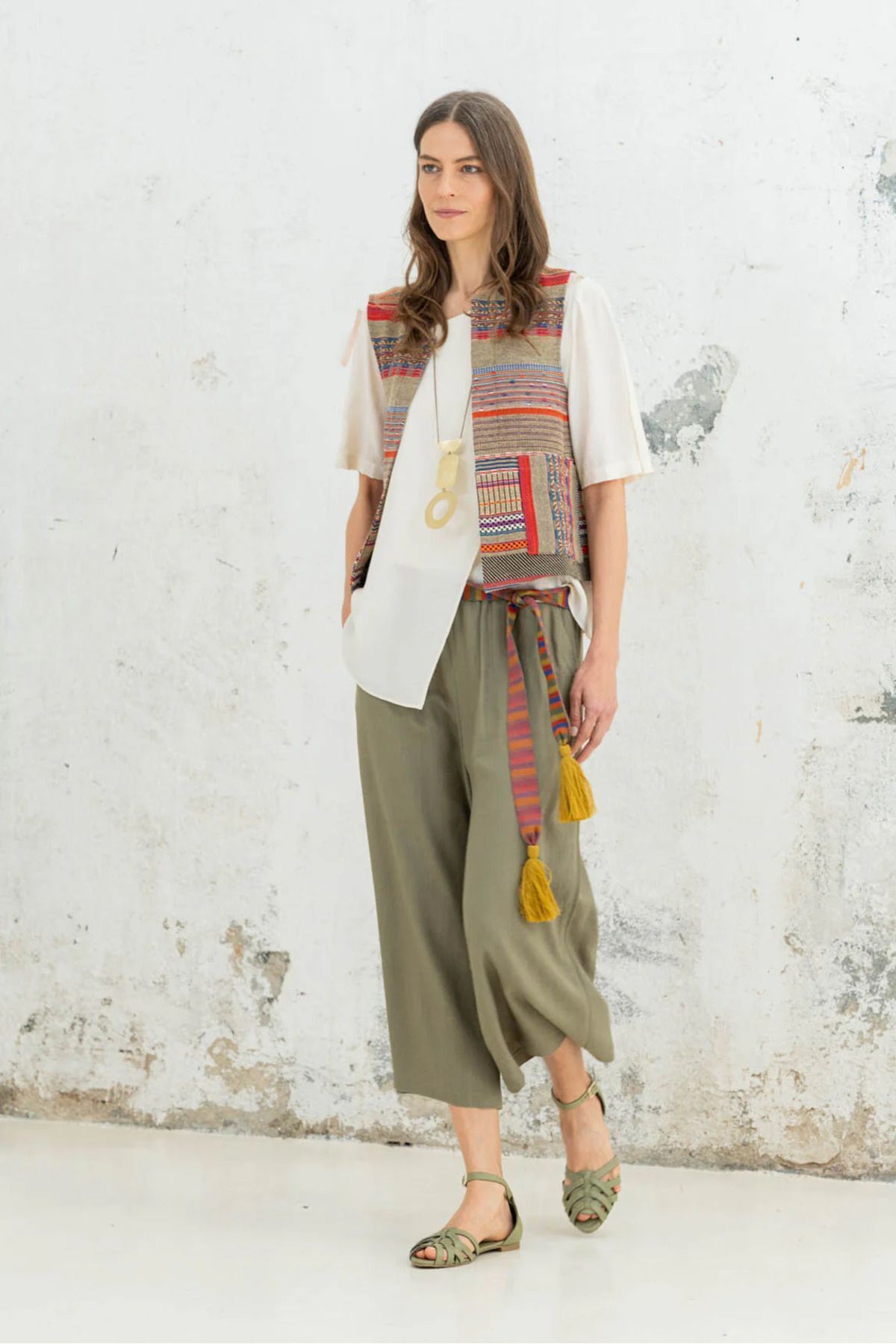 CUCA Hakiki Deri Çapraz Detaylı Günlük Kadın Sandalet Fiyatı, Yorumları ...