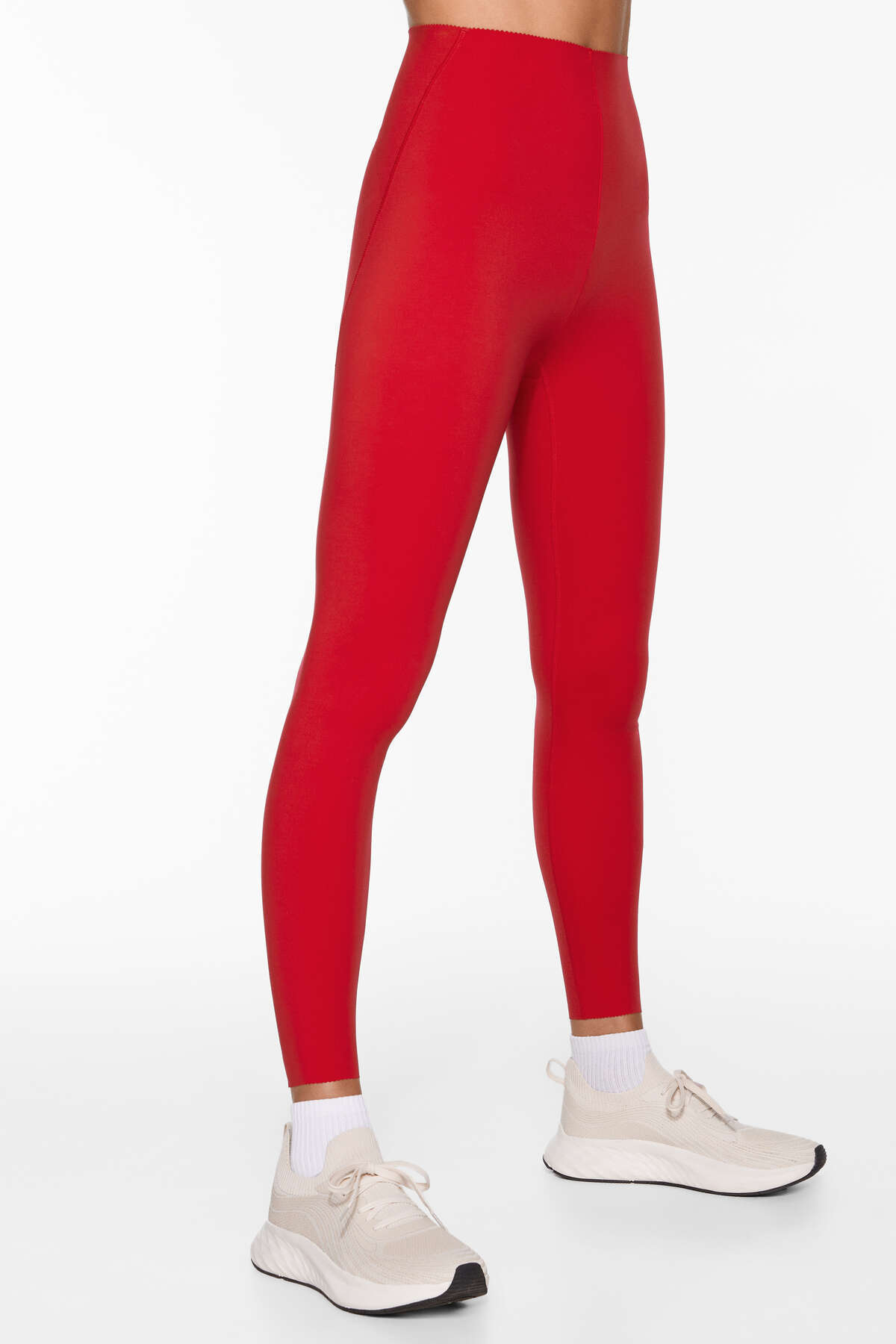 Oysho Compressive high rise core control bilek hizasında tayt Fiyatı ...