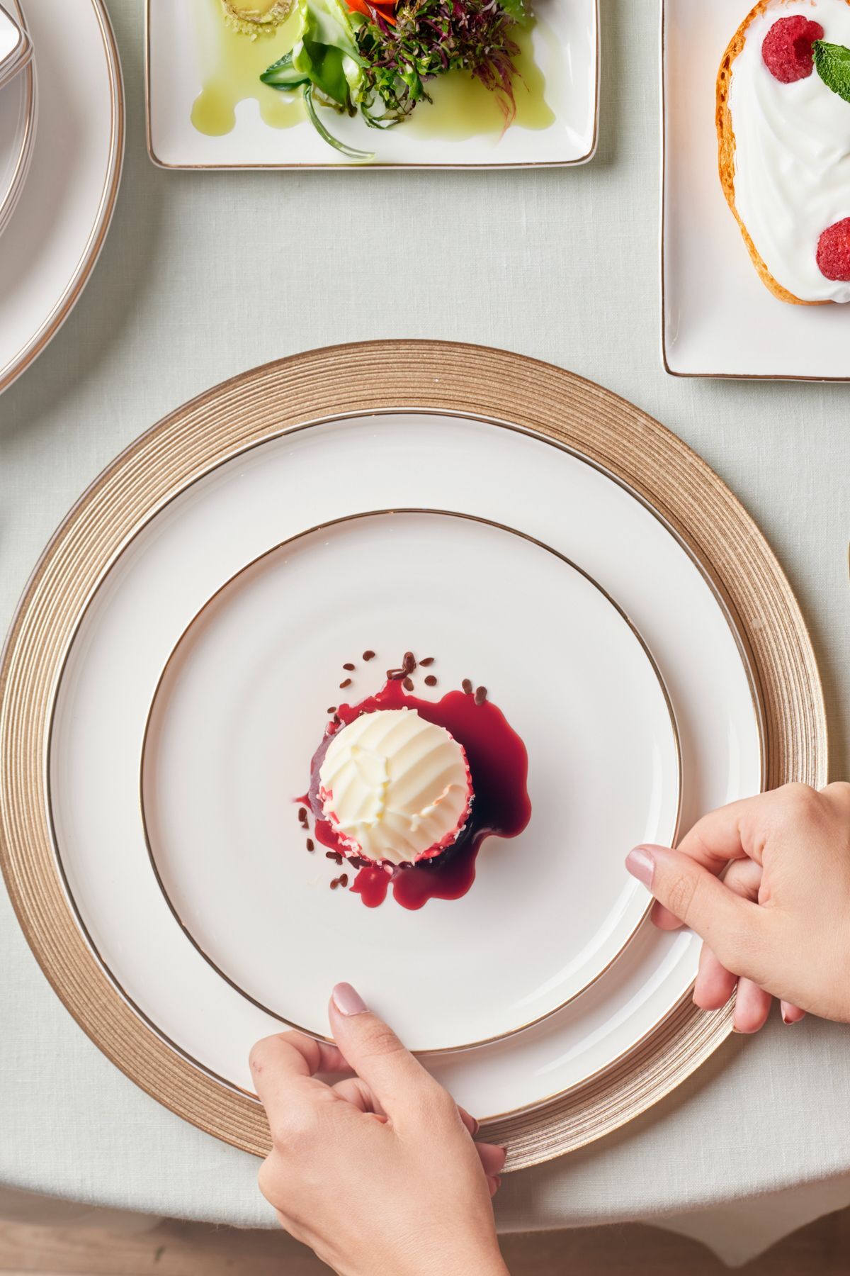 Karaca Santo Gold New Bone 18 Parça 6 Kişilik Kahvaltı / Yemek ...