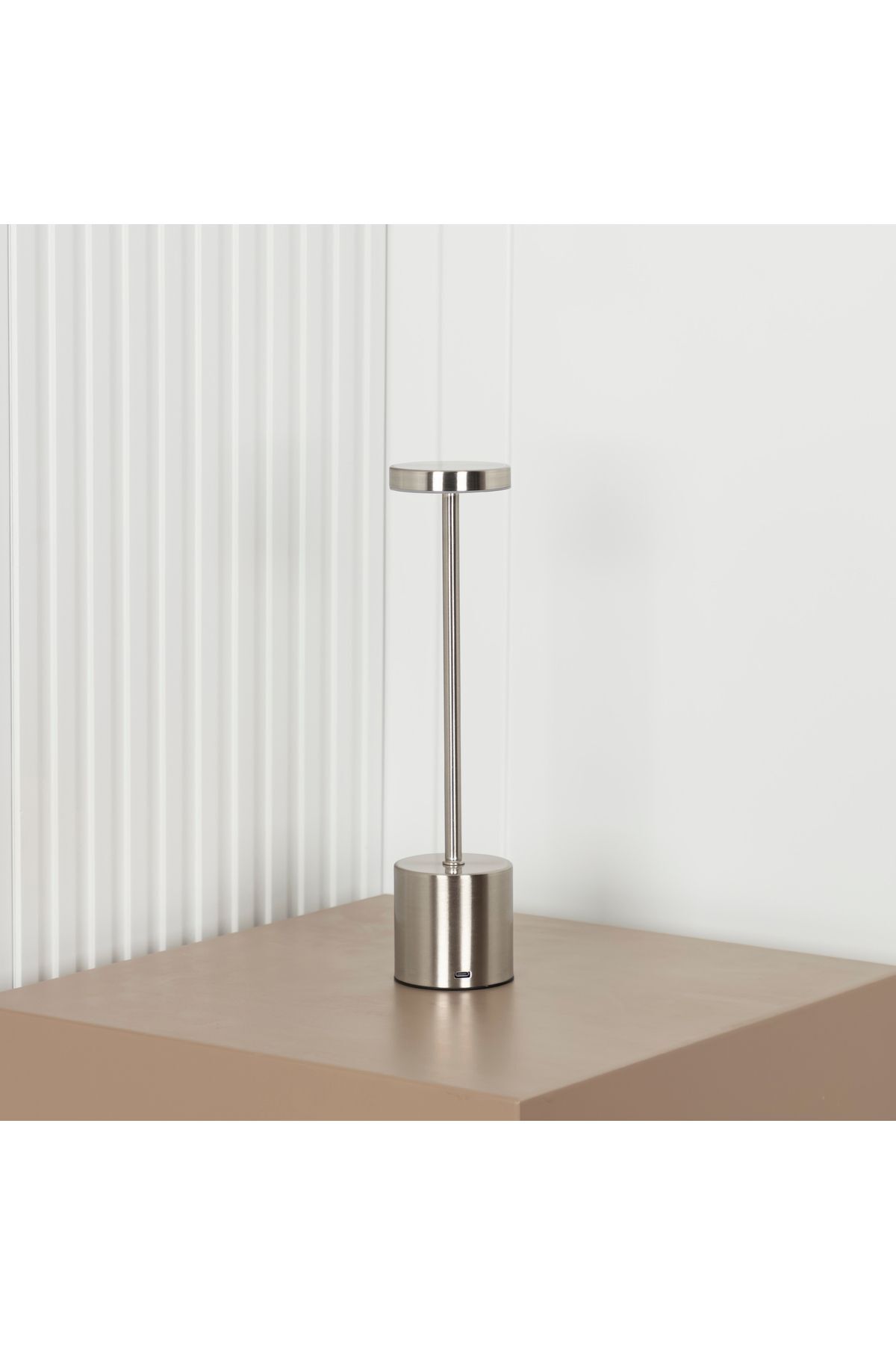 LAMBAM Selis Dekoratif Şarjlı Dokunmatik Masa Lambası Fiyatı, Yorumları ...