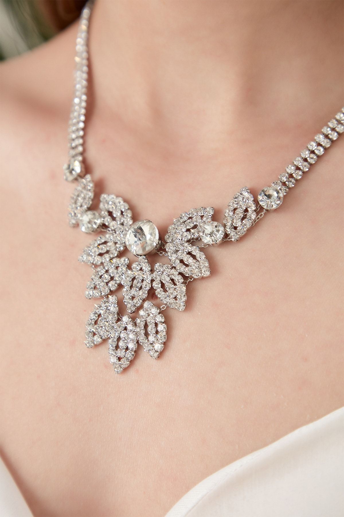 Furtek Aksesuar Kadın Reina Model Kristal Zirkon Taşlı Gümüş Su Yolu ...