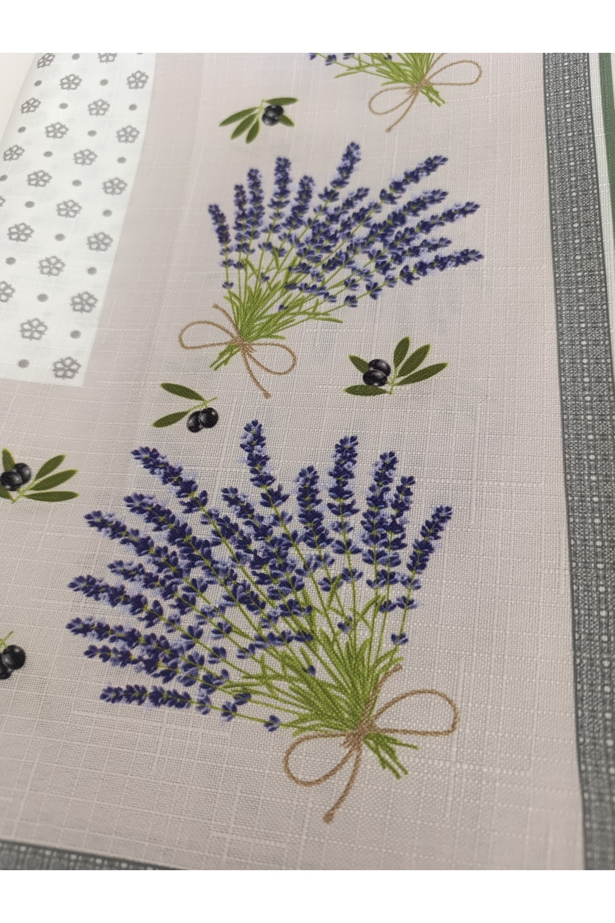 Burku MASA ÖRTÜSÜ LAVANTA DESEN - LEKE TUTMAZ Fiyatı, Yorumları - Trendyol