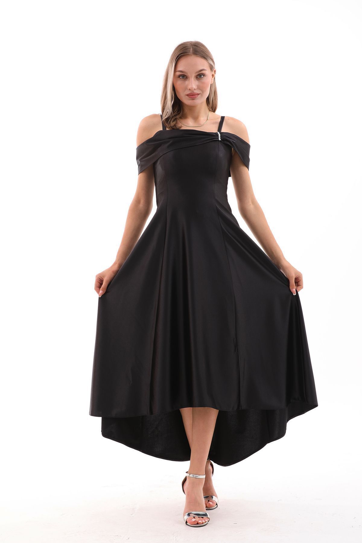 FARİKA Omuz Detaylı Asimetrik Maxi Siyah Saten Rüya Abiye Elbise Fiyatı, Yorumları - Trendyol