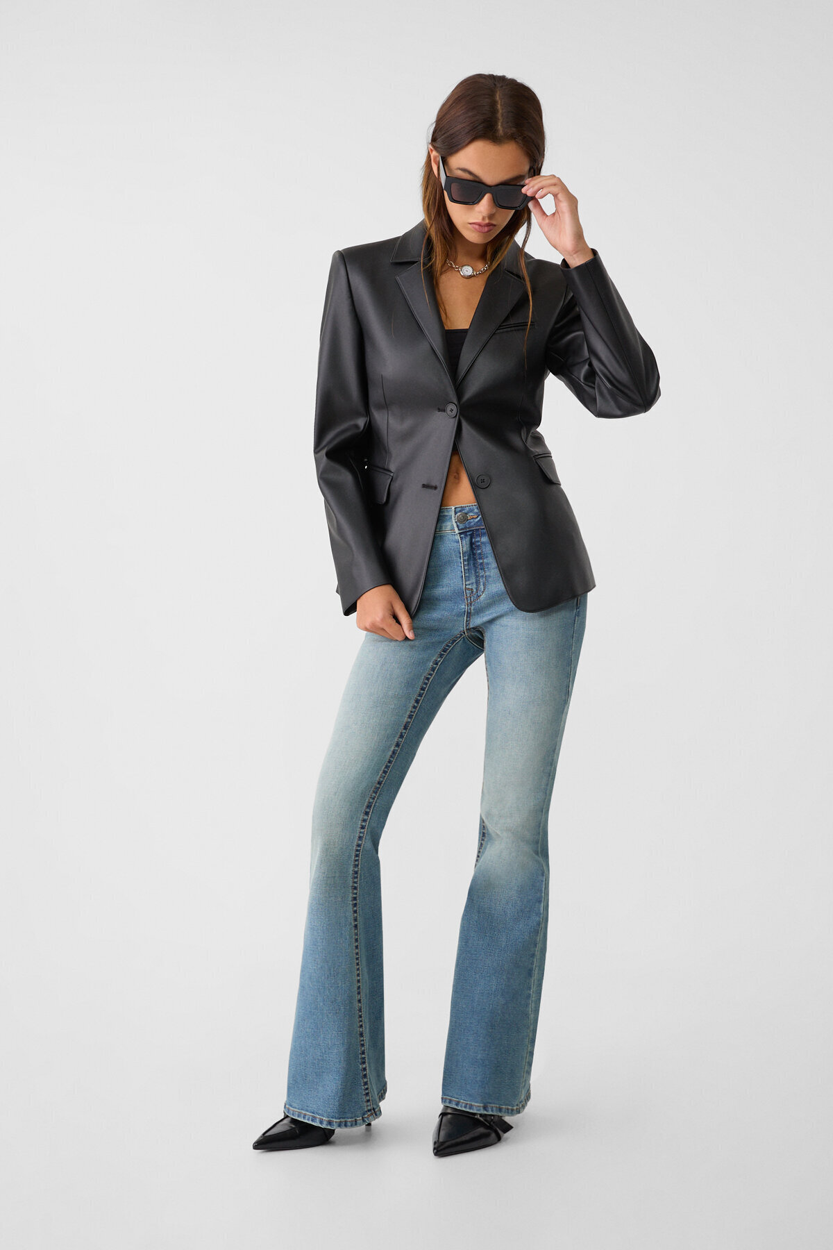 Stradivarius D04 düşük bel İspanyol paça jean Fiyatı, Yorumları - Trendyol