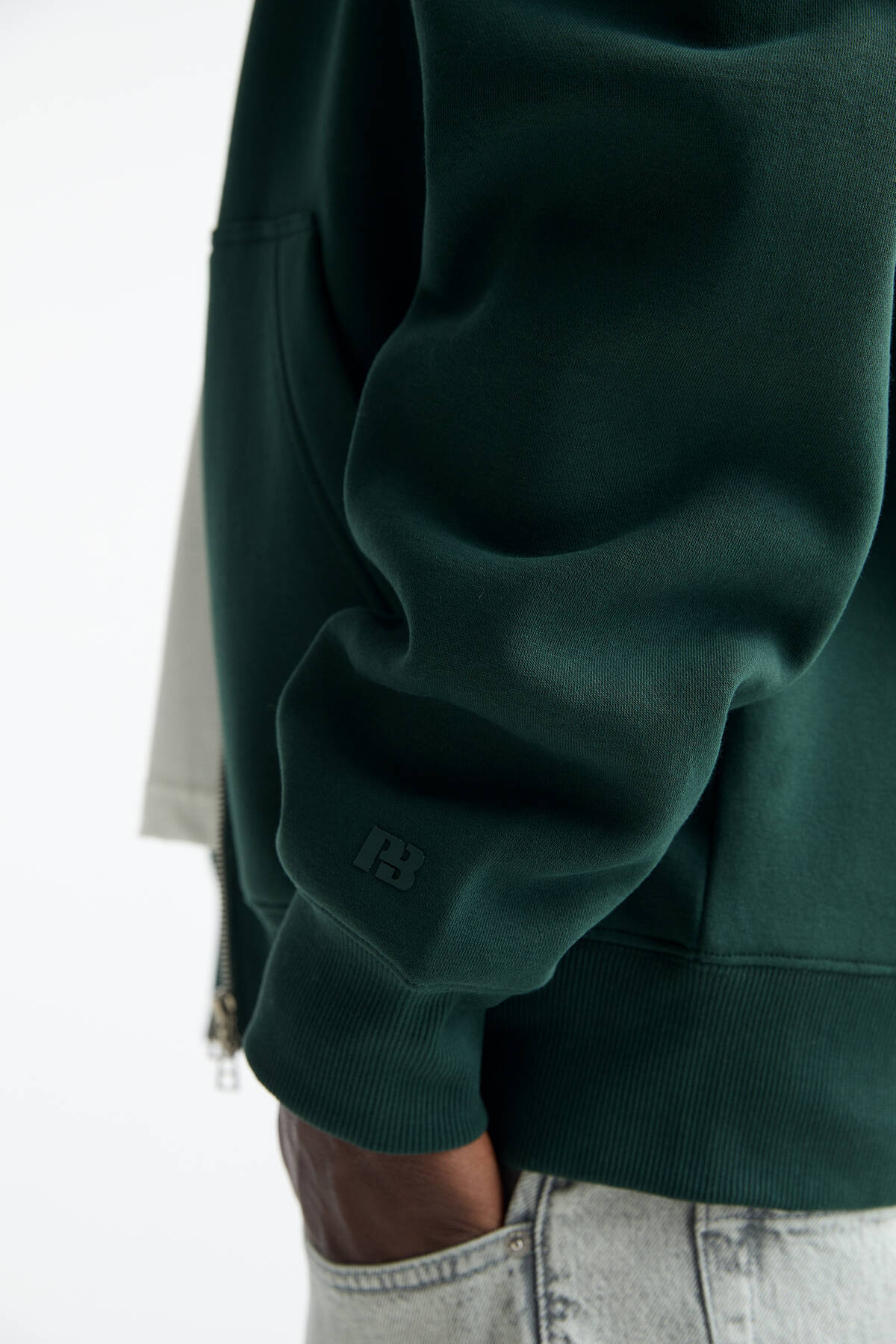 Pull & Bear Kapüşonlu ve fermuarlı basic sweatshirt Fiyatı, Yorumları - Trendyol