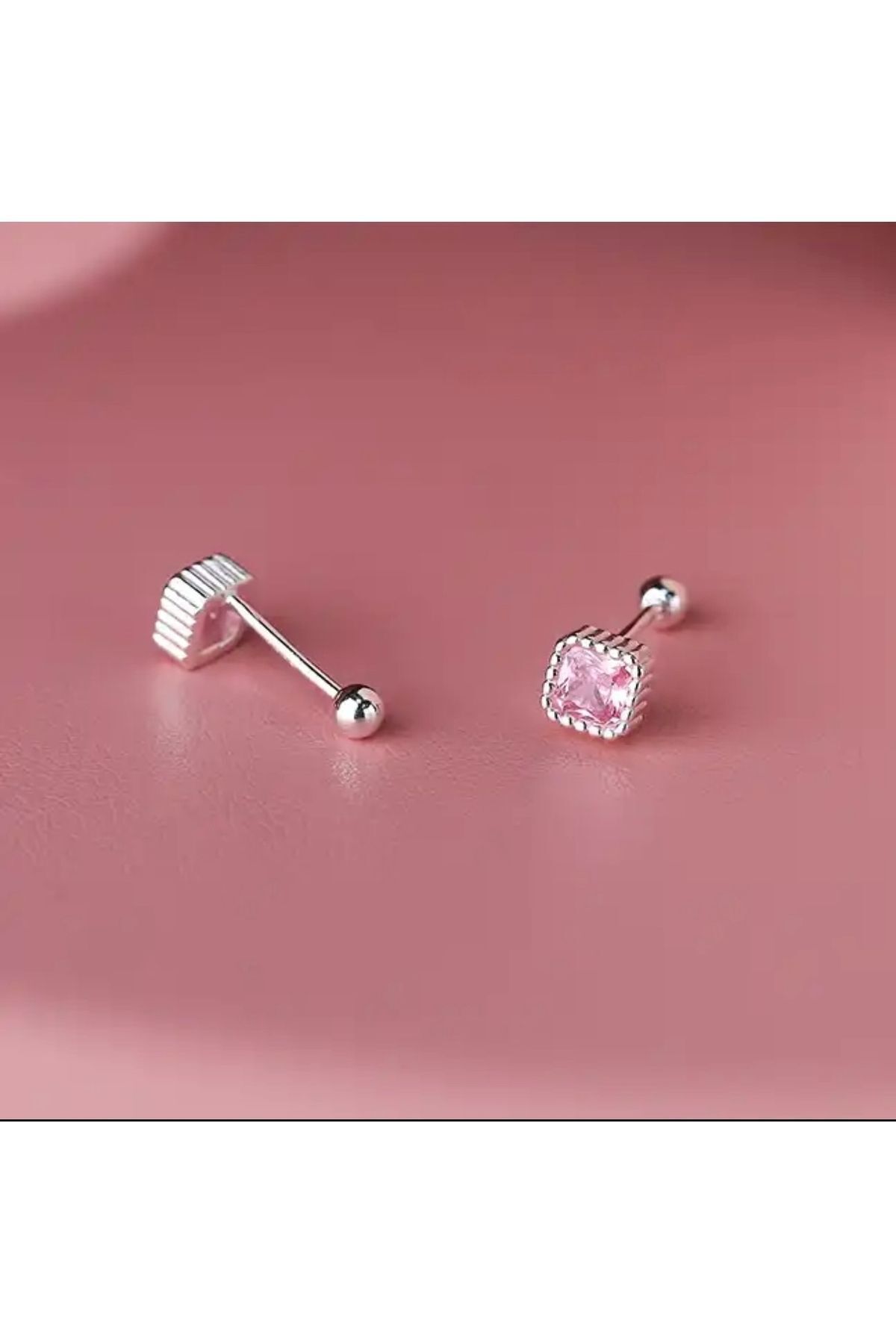 BY DİLEK ÇETİN ACCESSORY Çelik Pembe Kare Taşlı Kıkırdak Helix Tragus ...