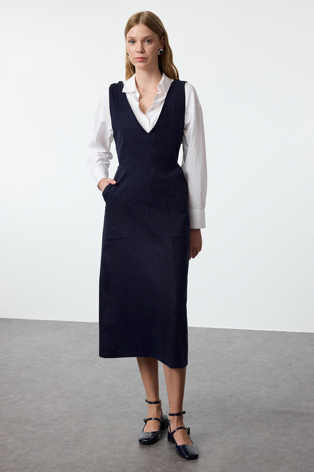 Trendyolmilla Lacivert V Yaka Midi Jile Dokuma Elbise TWOAW25EL00146 Fiyatı, Yorumları ...