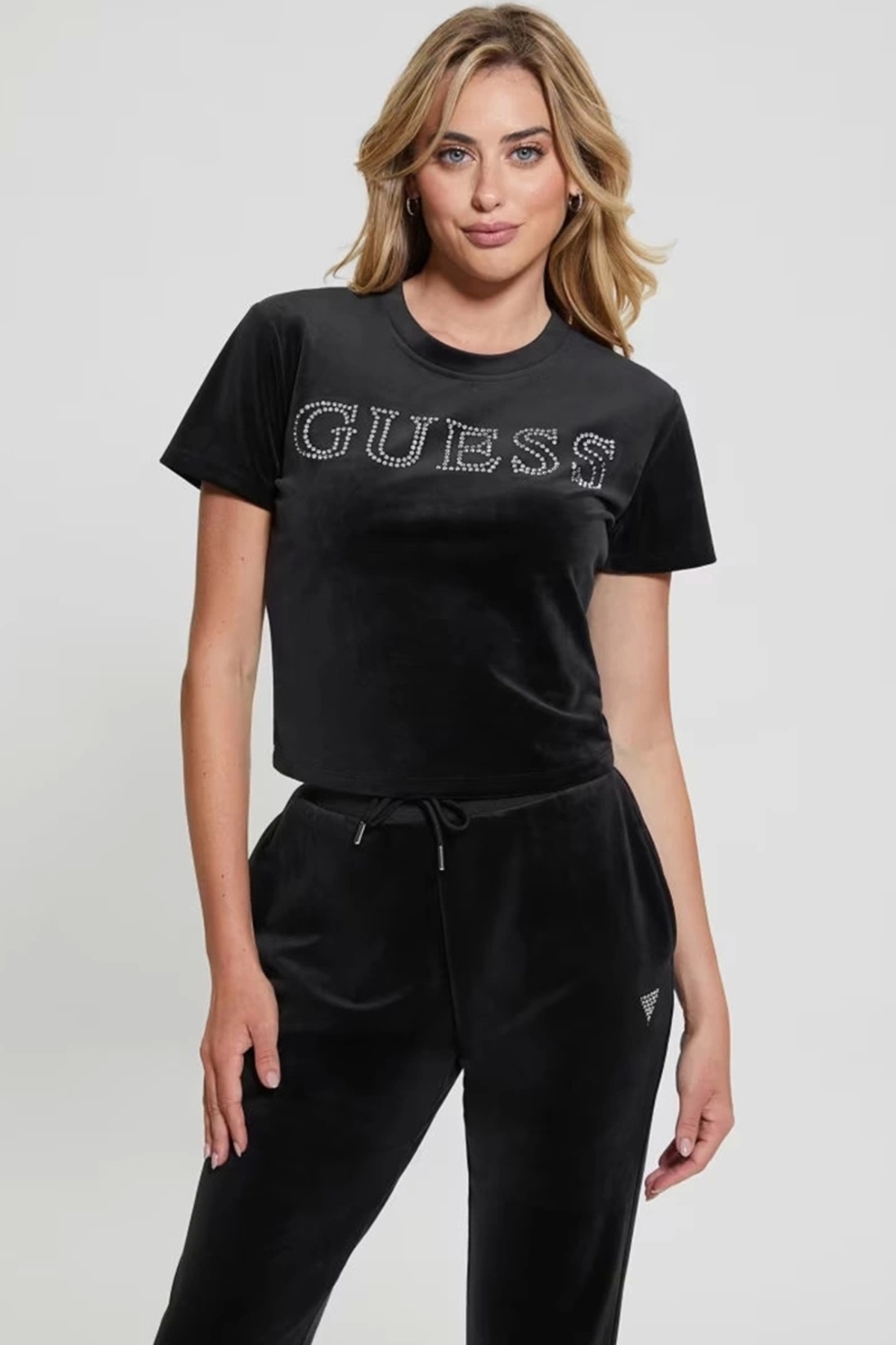 Guess COUTURE SS REGULAR T Fiyatı, Yorumları - Trendyol