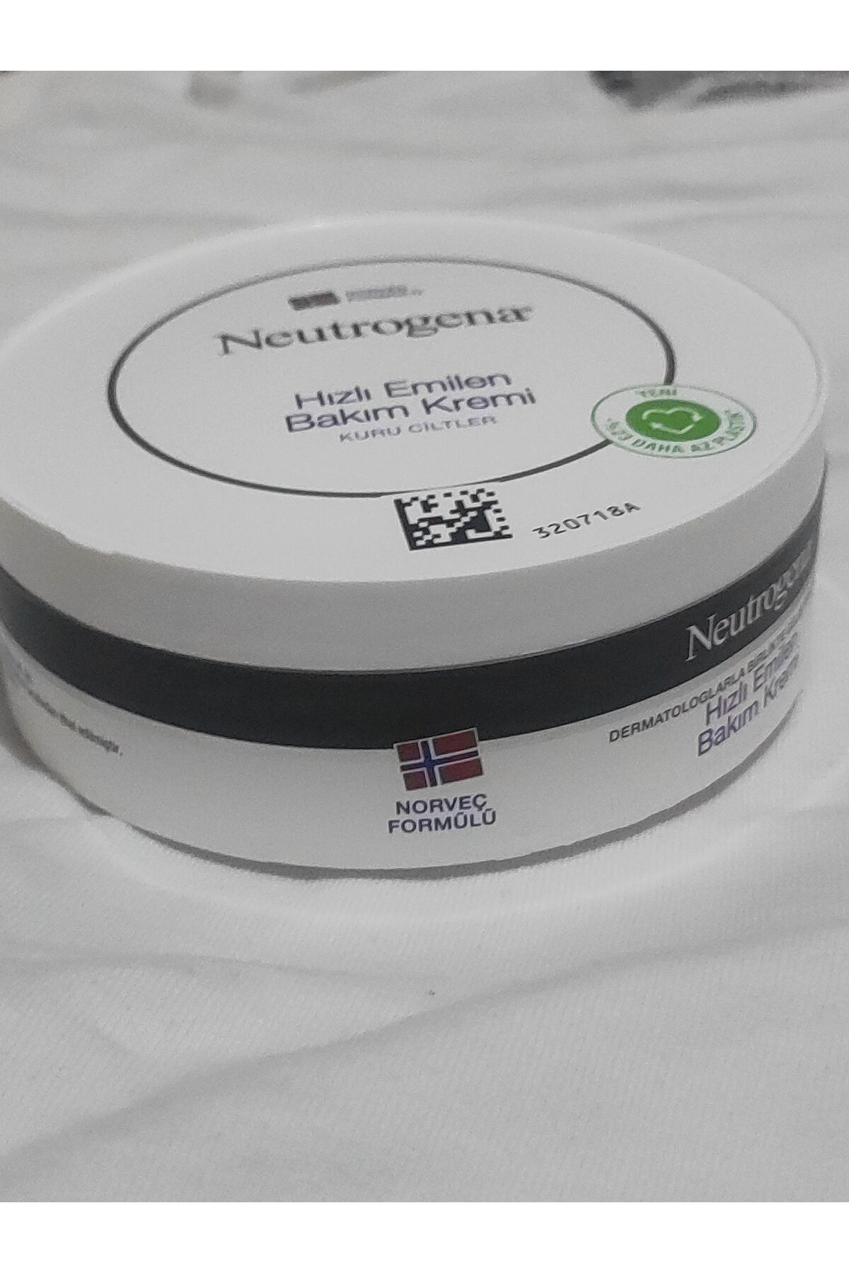 Neutrogena Hızlı emilen bakım kremi Fiyatı, Yorumları - Trendyol