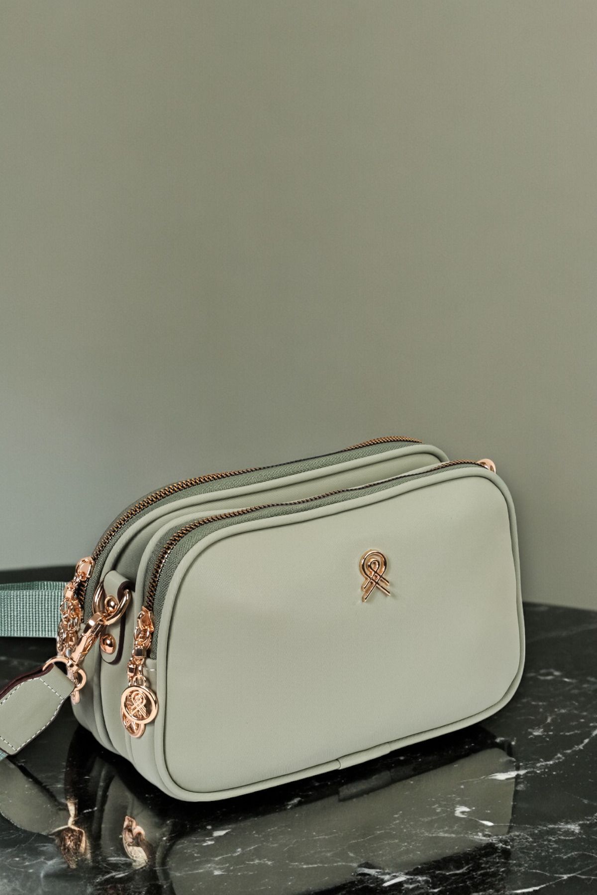 Les Crioch Kadın Mint Yeşil 3 Bölmeli Buzzy Saten Deri Ayarlanabilir ...