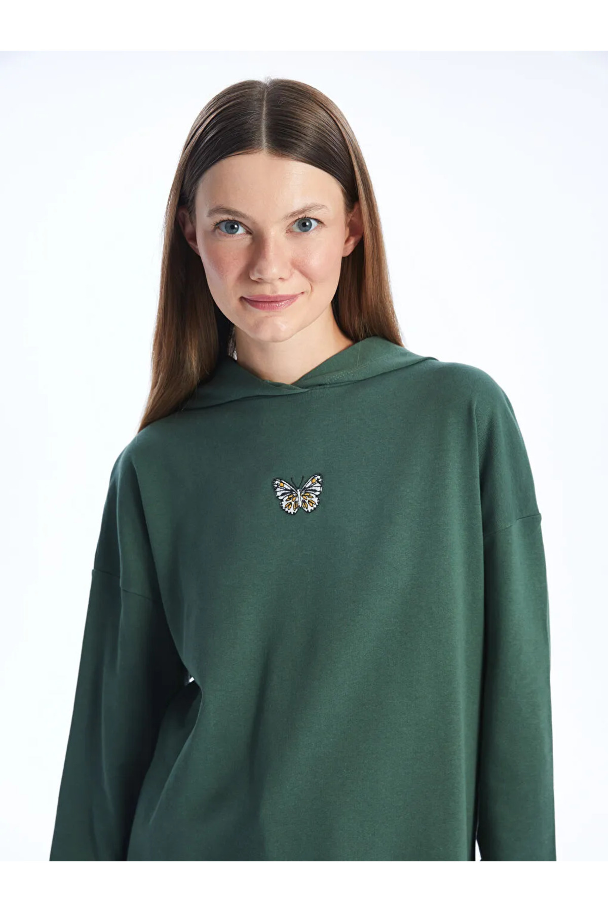 LC Waikiki LCW Modest Orta Yeşil Kapüşonlu Nakışlı Uzun Kollu Kadın ...