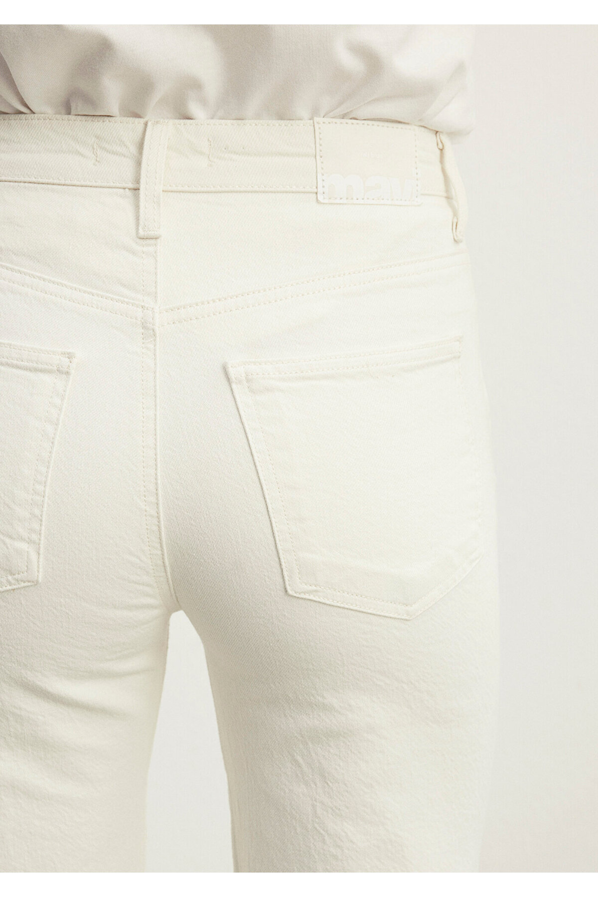 Mavi Victoria All Blue Beyaz Jean Pantolon 101072-84394 Fiyatı ...