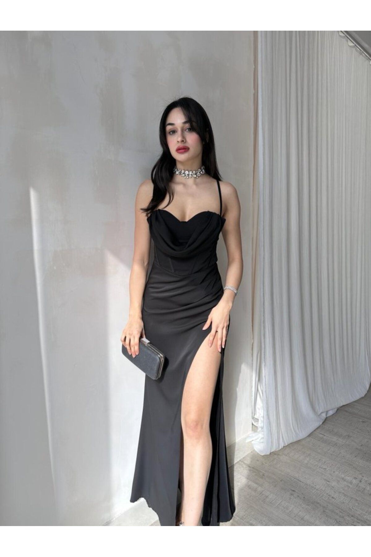munora butik Korse Formlu Sırt Dekolteli Midi Siyah Elbise - Fiyatı ...