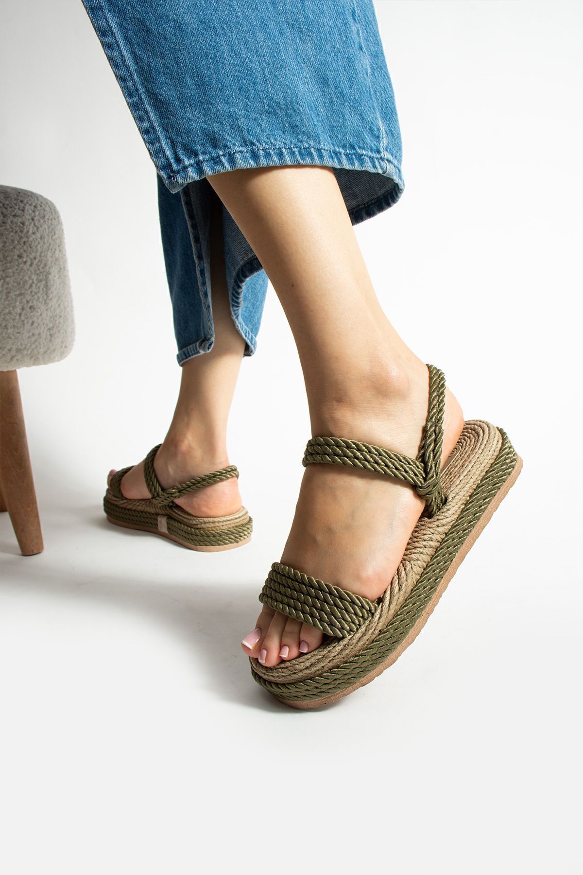 Moda Devrin Haki Tek Bant Hasır Sandalet Fiyatı, Yorumları - Trendyol