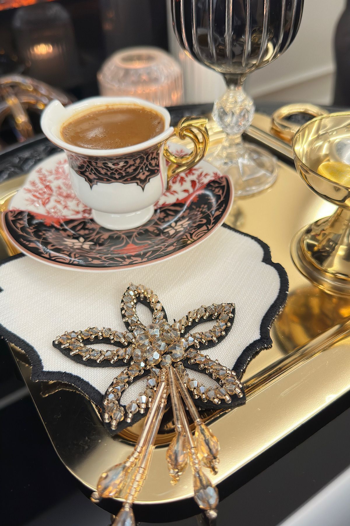 Bi Bashka Siyah Gold Çiçek Işlemeli 2li Kokteyl Peçete Fiyatı ...