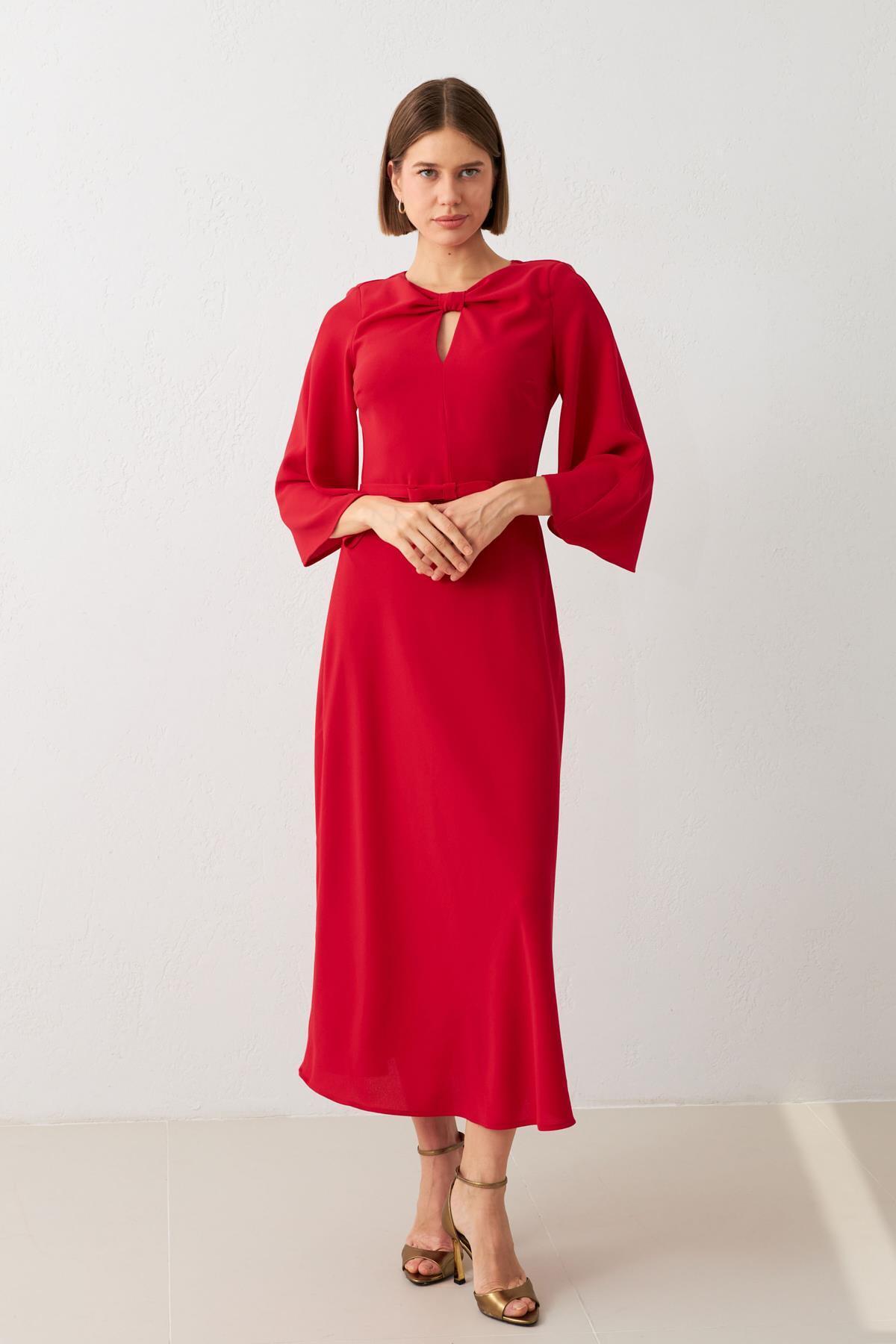 Setre Kırmızı Boyun, Kol Ve Bel Detaylı Midi Boy Elbise Fiyatı ...