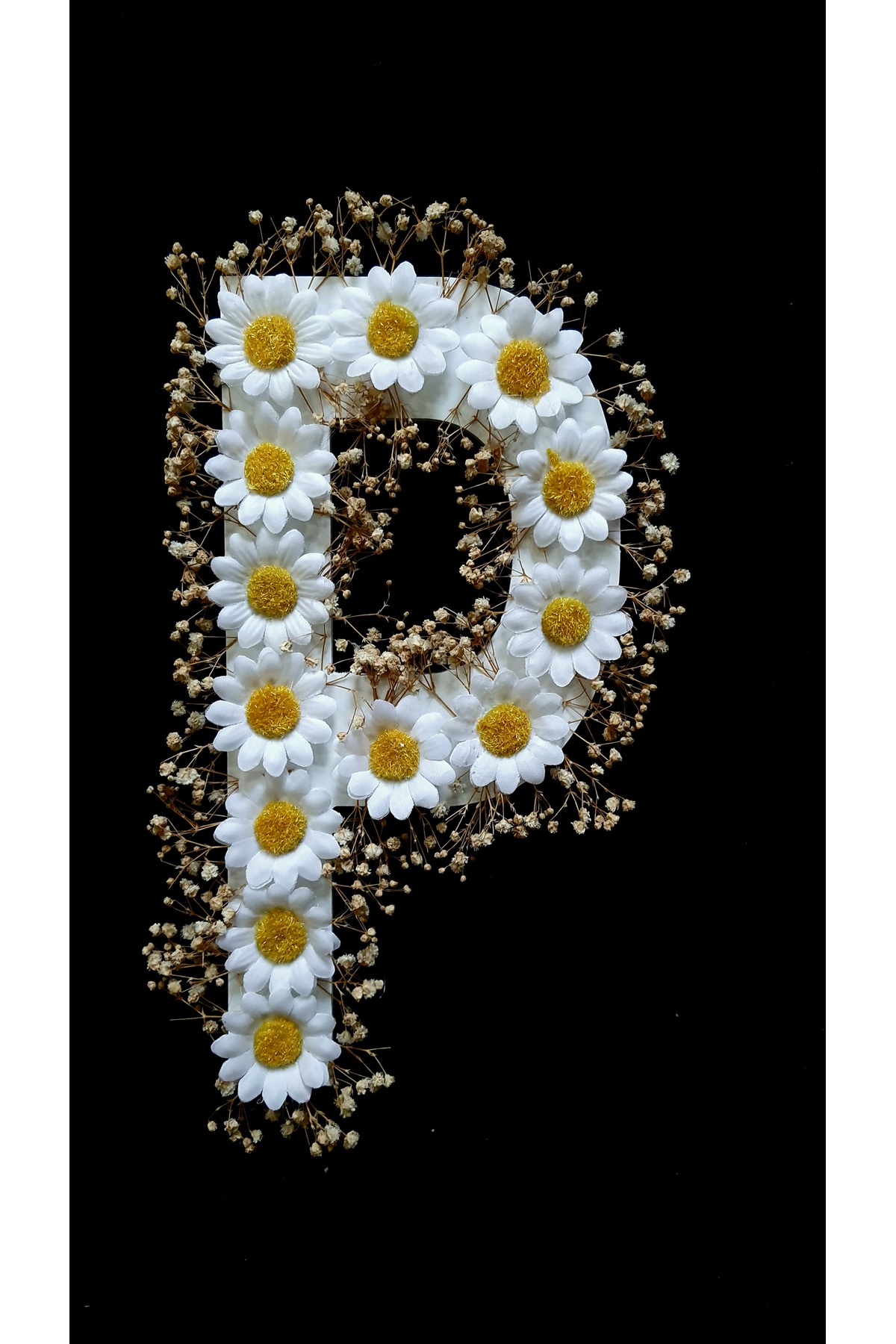 Petaliza Gelin Arabası P Harfi Papatya Ve Şoklanmış Cipso Çiçeği Ile ...