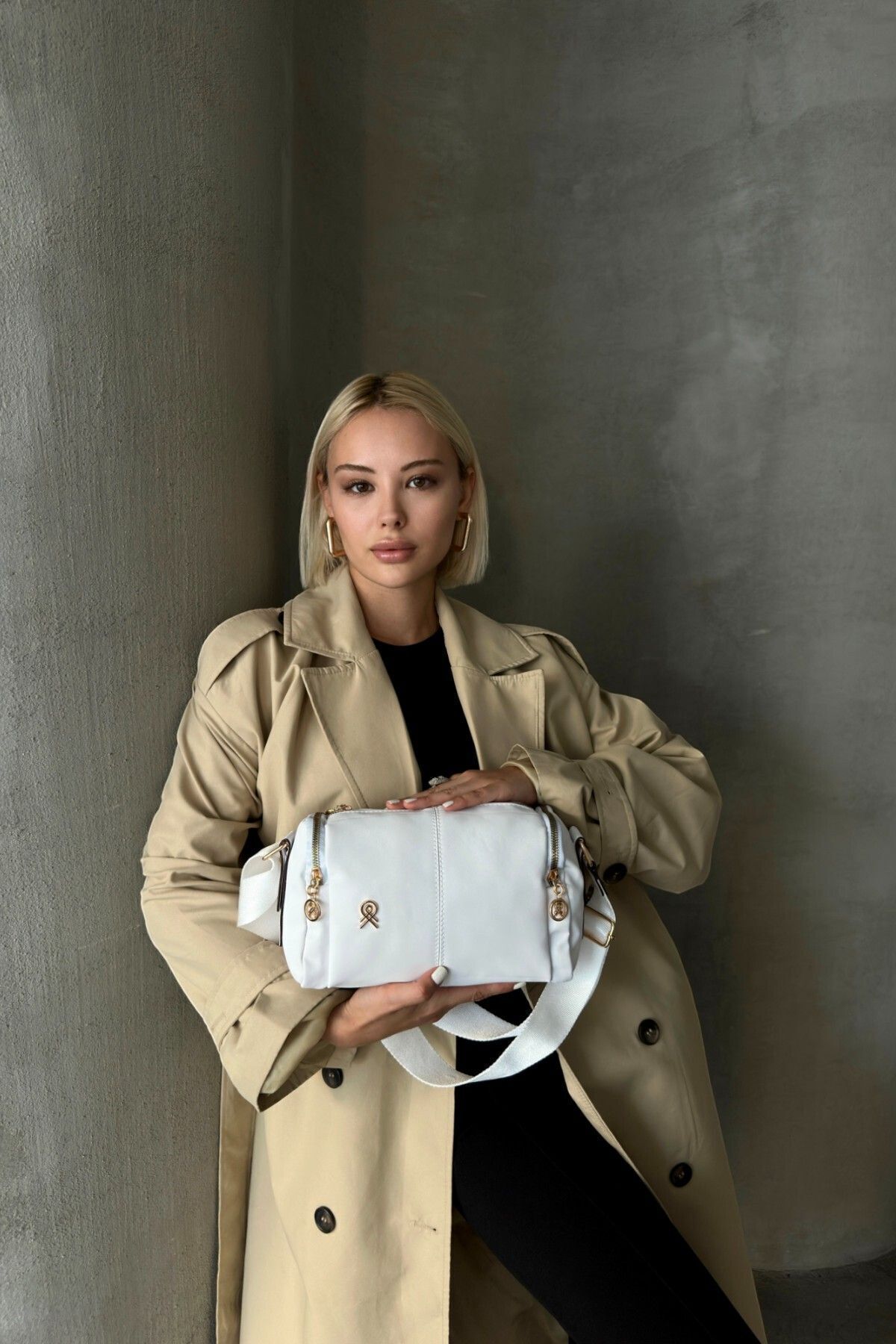 Les Crioch Kadın Beyaz Saten Silindir 3 Bölmeli Astarlı Petli ...