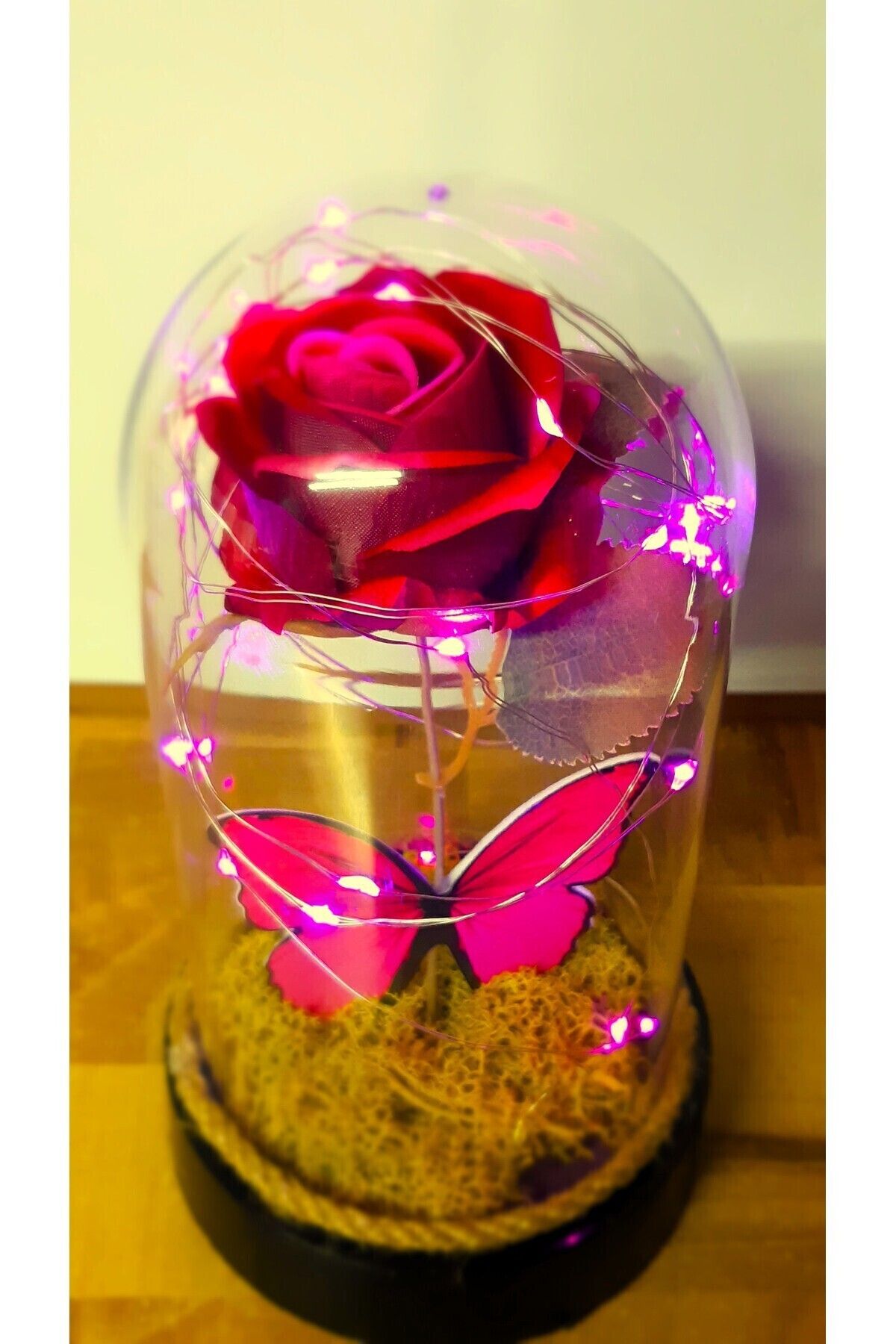 LOTUSS Kelebek buketi çiçekli Venedik Kırmızı gül fanus Sevgiliye ...