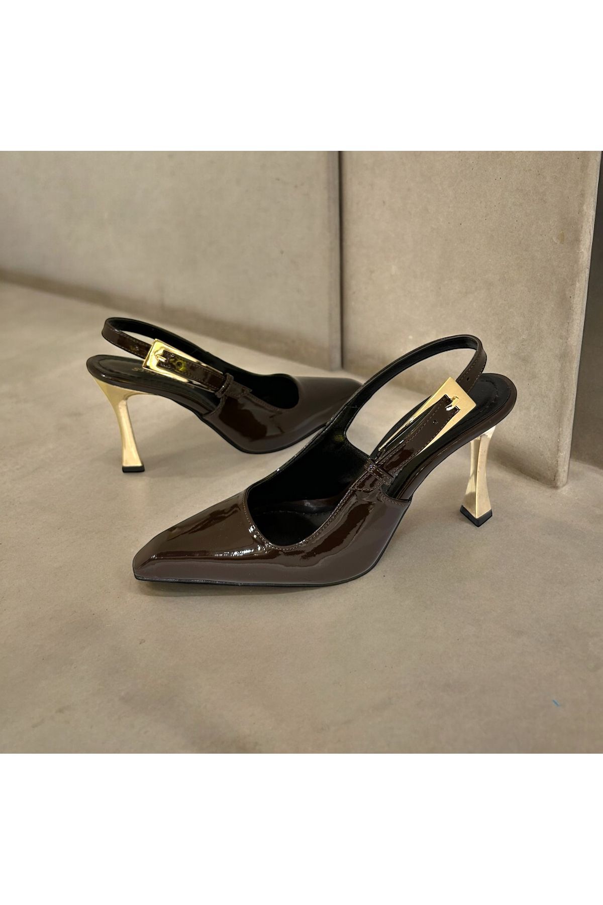 runa shoes stiletto iki bantlı rugan stiletto Fiyatı, Yorumları - Trendyol