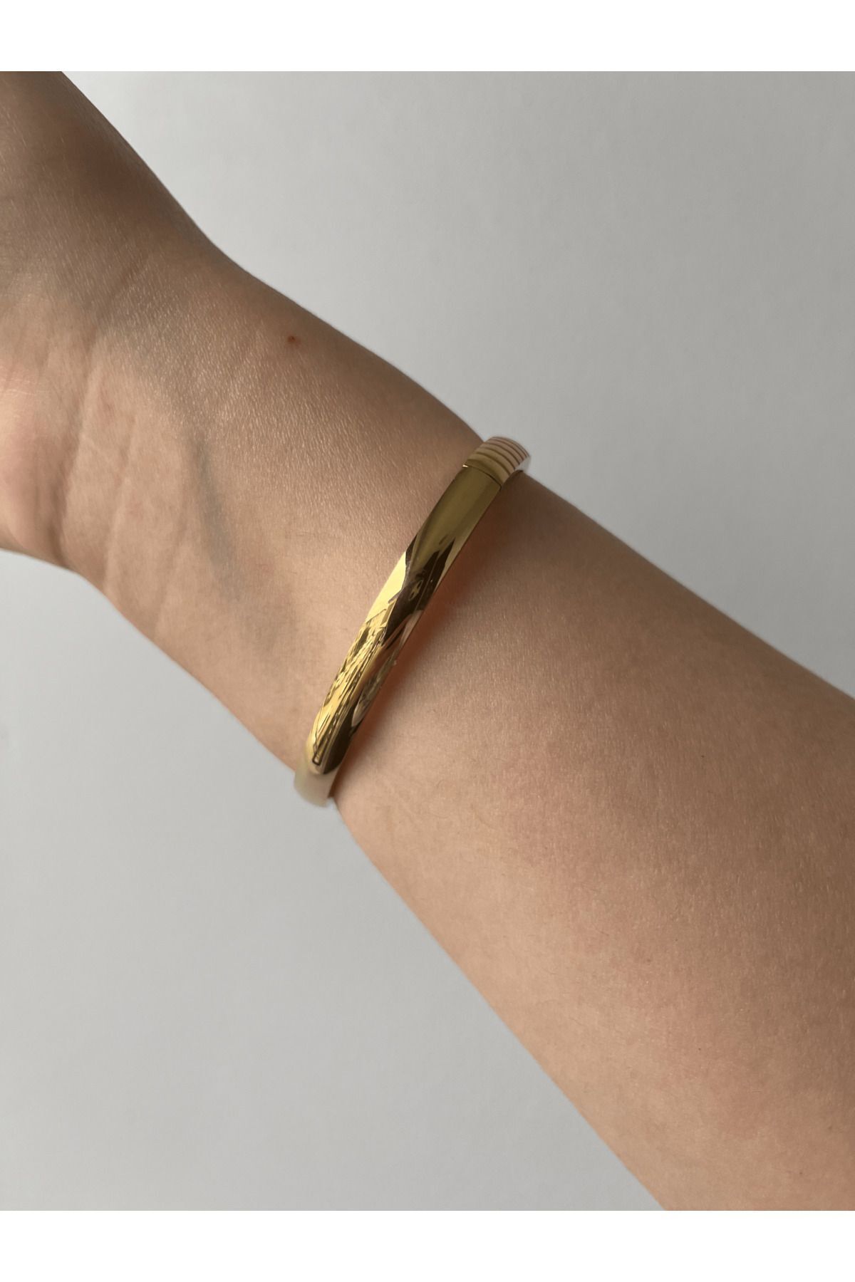 spiritus Rhea Gold Çelik Kelepçe Bileklik - Fiyatı, Yorumları