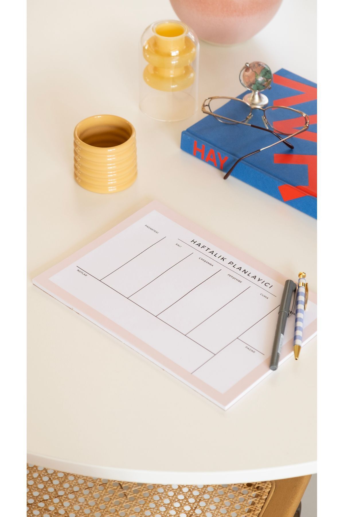 Chi-Chi Papers Büyük Boy Haftalık Masaüstü Planlayıcı - Krem Fiyatı ...