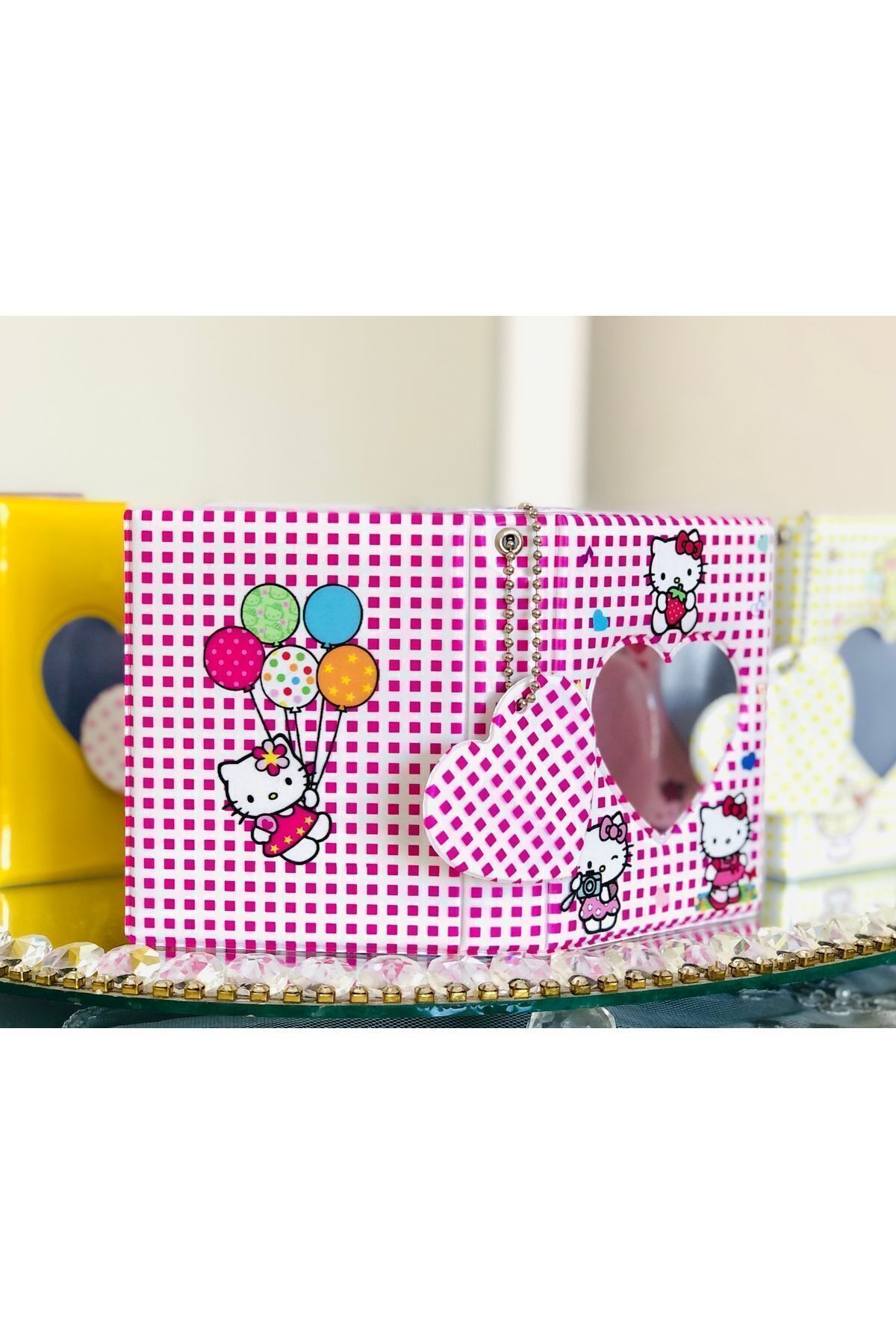 Umut Matbaacılık Hello Kitty Binder Kpop Mini Albüm (2 FOTOKART ...