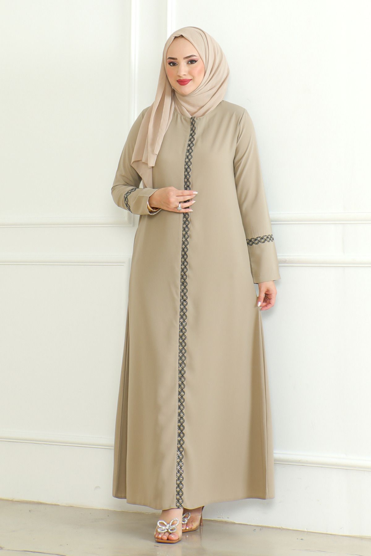 ISTANBUL STYLES Nakışlı Fermuarlı Ferace Krep Kumaş Ferace - Fiyatı, Yorumları