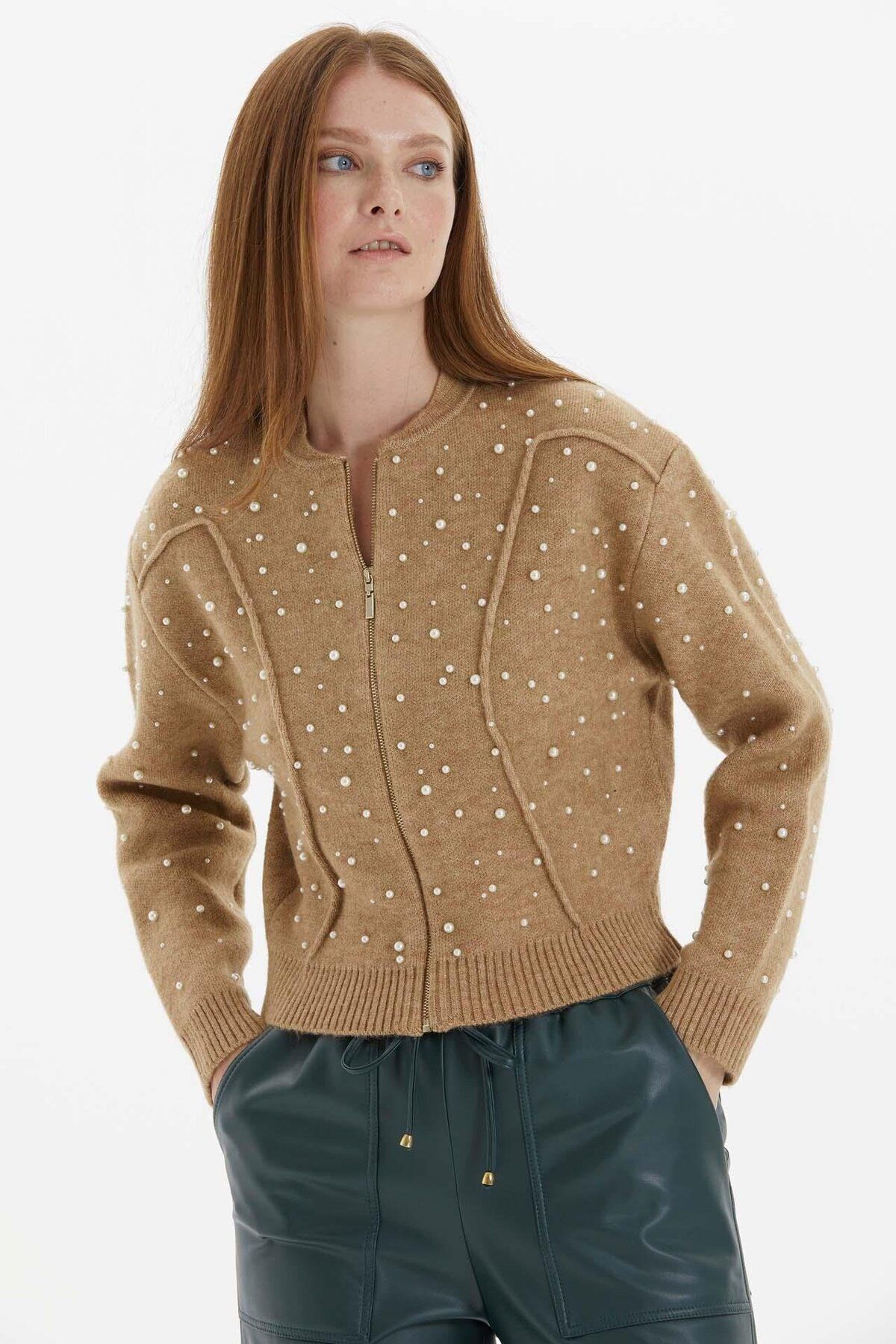 Two Mail İnci Detaylı Hırka BEJ Fiyatı, Yorumları - Trendyol