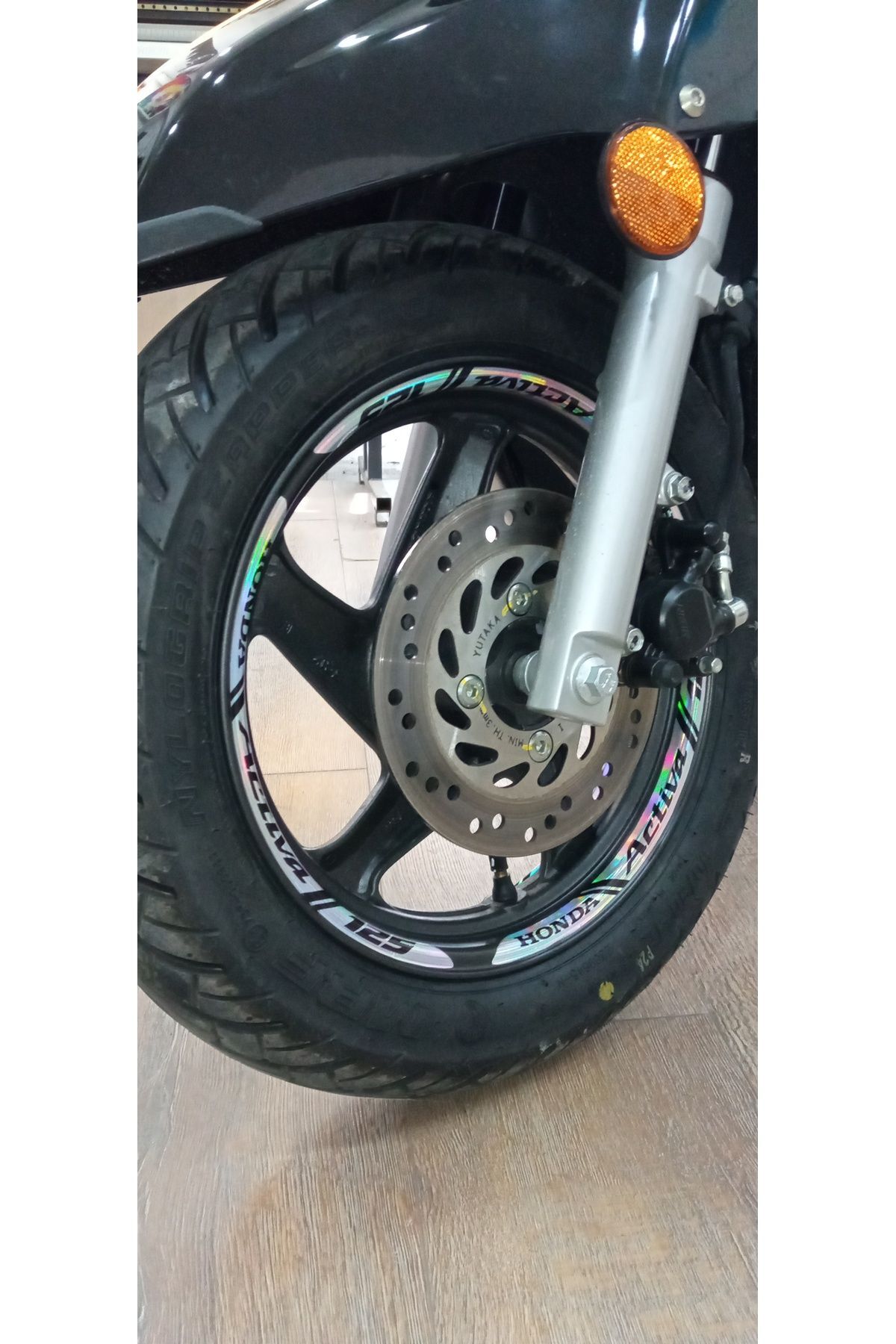 Oracal Honda activa 125 hologram jant sticker Fiyatı, Yorumları - Trendyol