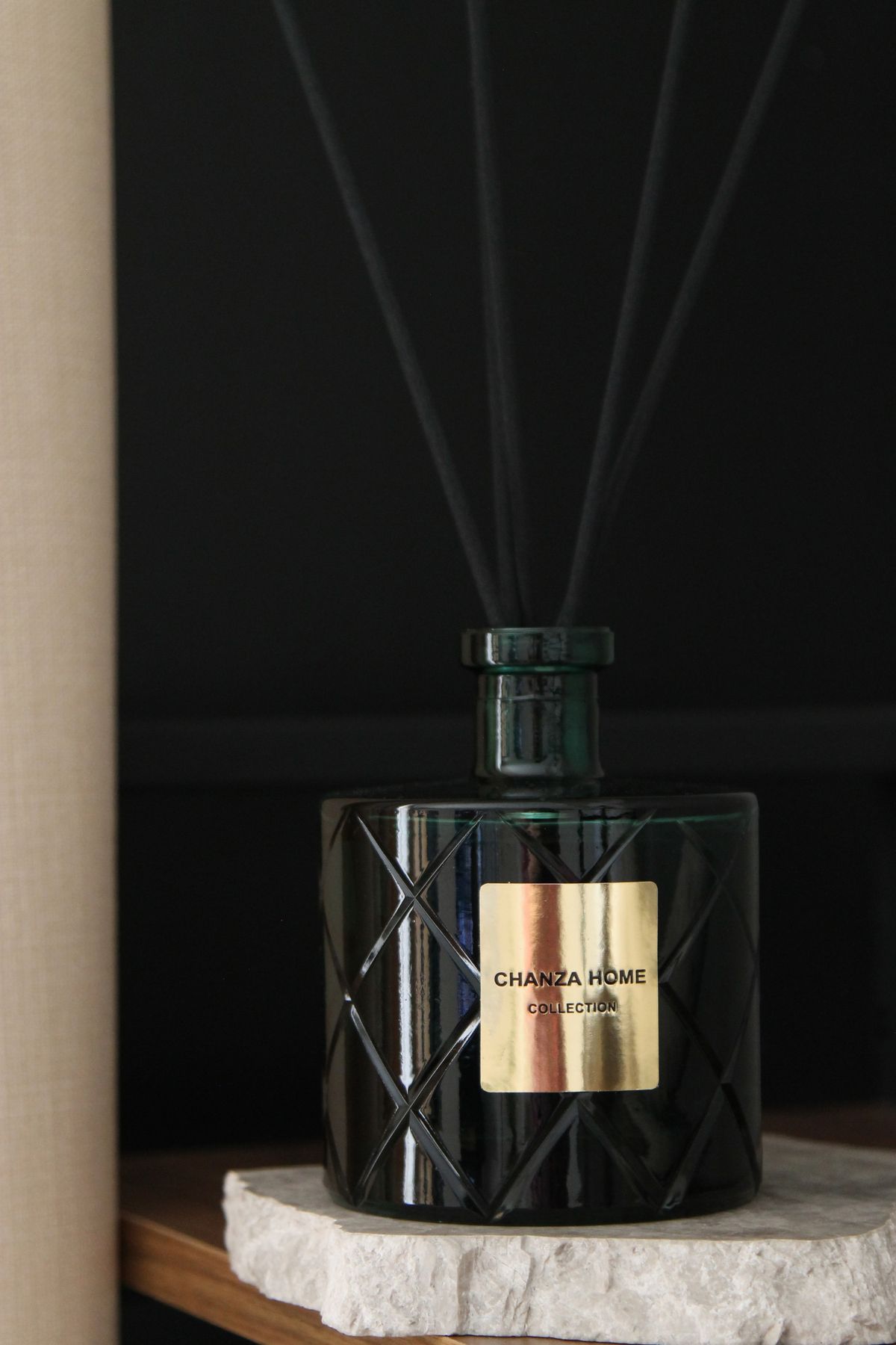 CHANZA HOME Koyu Zümrüt Yeşili El Yapımı Tasarım Kristal Kesme Şişede ...