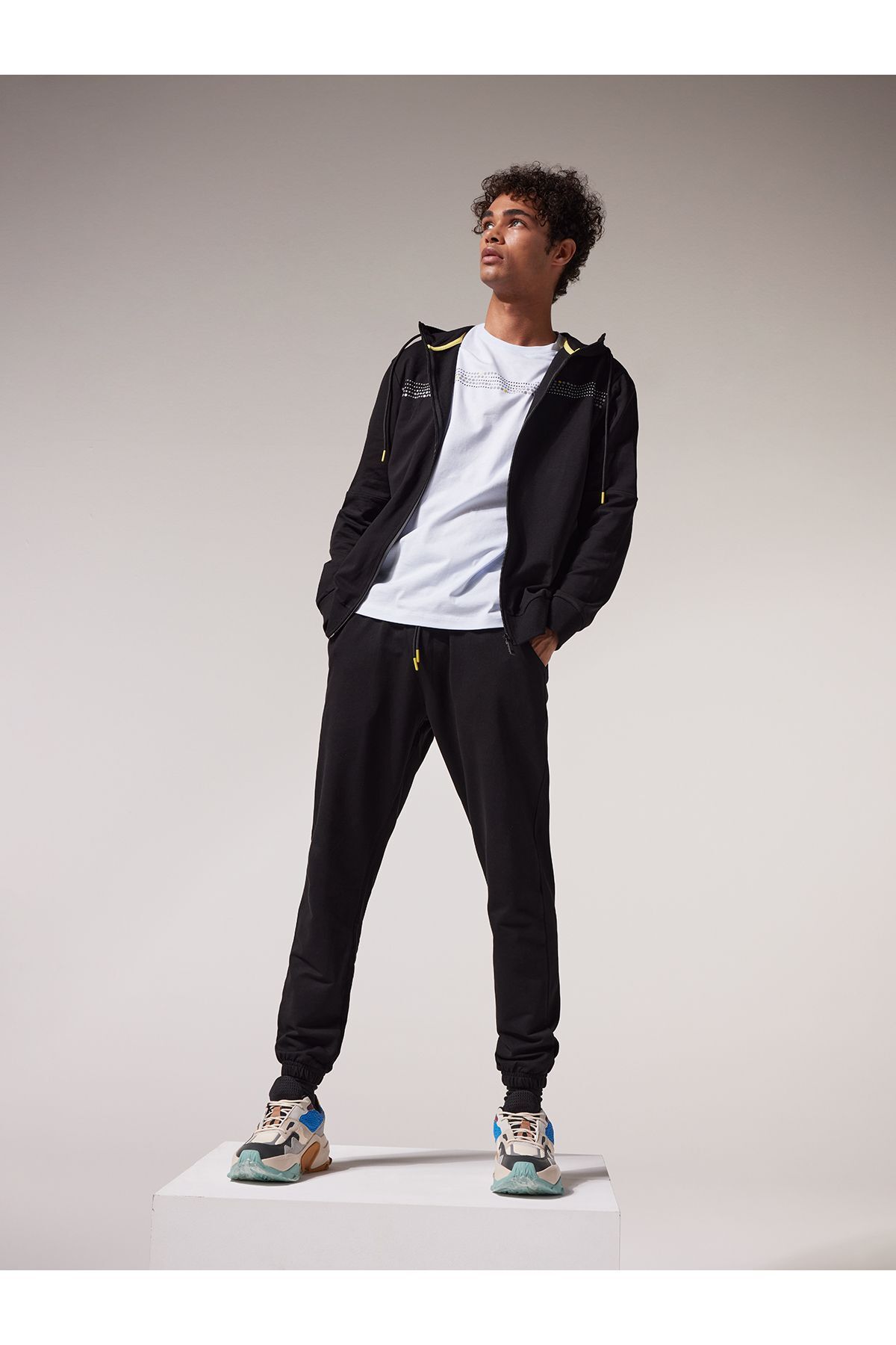 MONTE MARİ Erkek Baskılı Kısa Kollu Beyaz Bisiklet Yaka Tişört Fiyatı ...