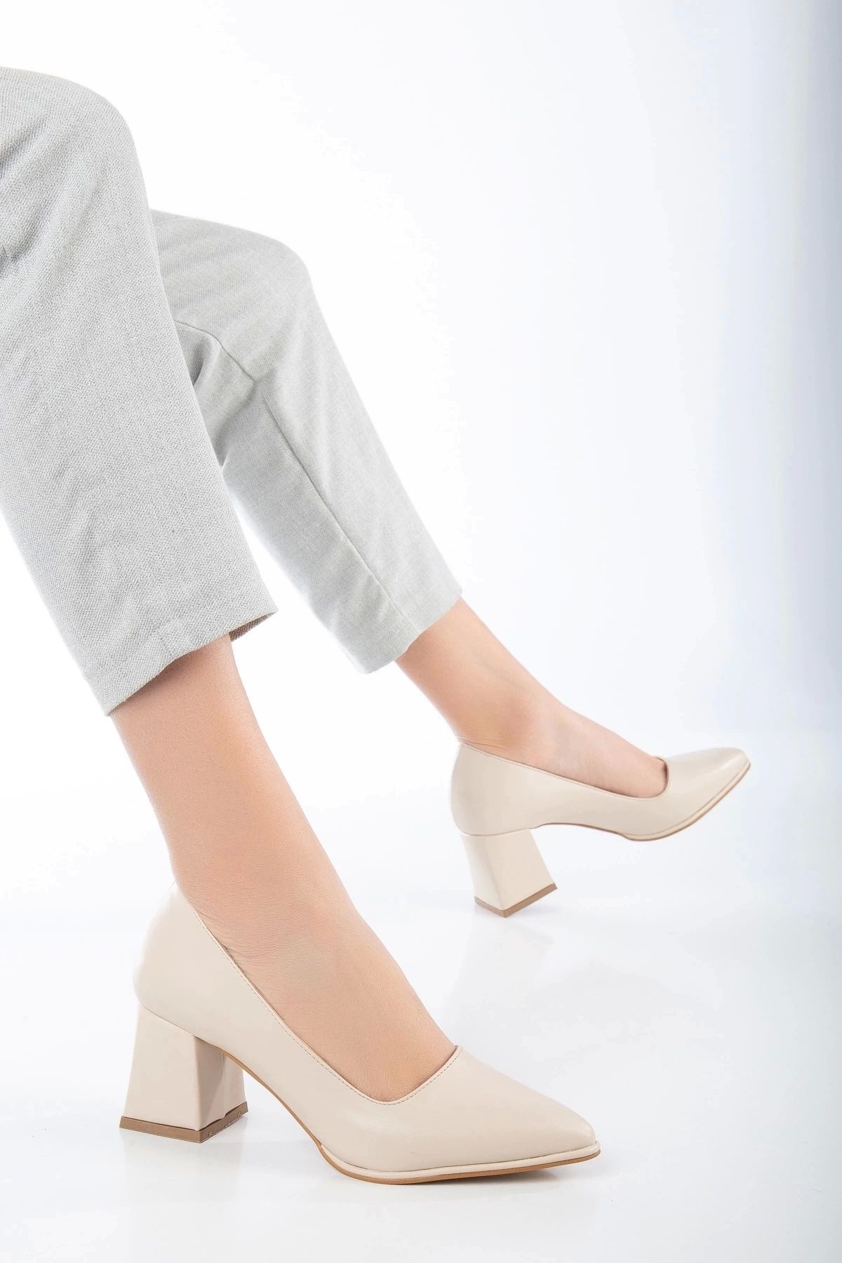 CMZ SHOES Bej Kadın Vardolalı Topuklu Ayakkabı Fiyatı, Yorumları - Trendyol