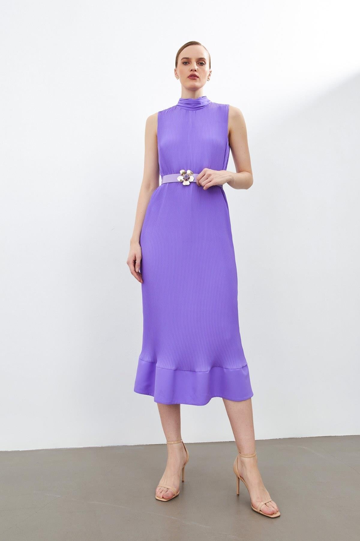 Setre Mor Dik Yaka Piliseli Hazır Kemer Detaylı Kolsuz Midi Boy Elbise Fiyatı, Yorumları - Trendyol