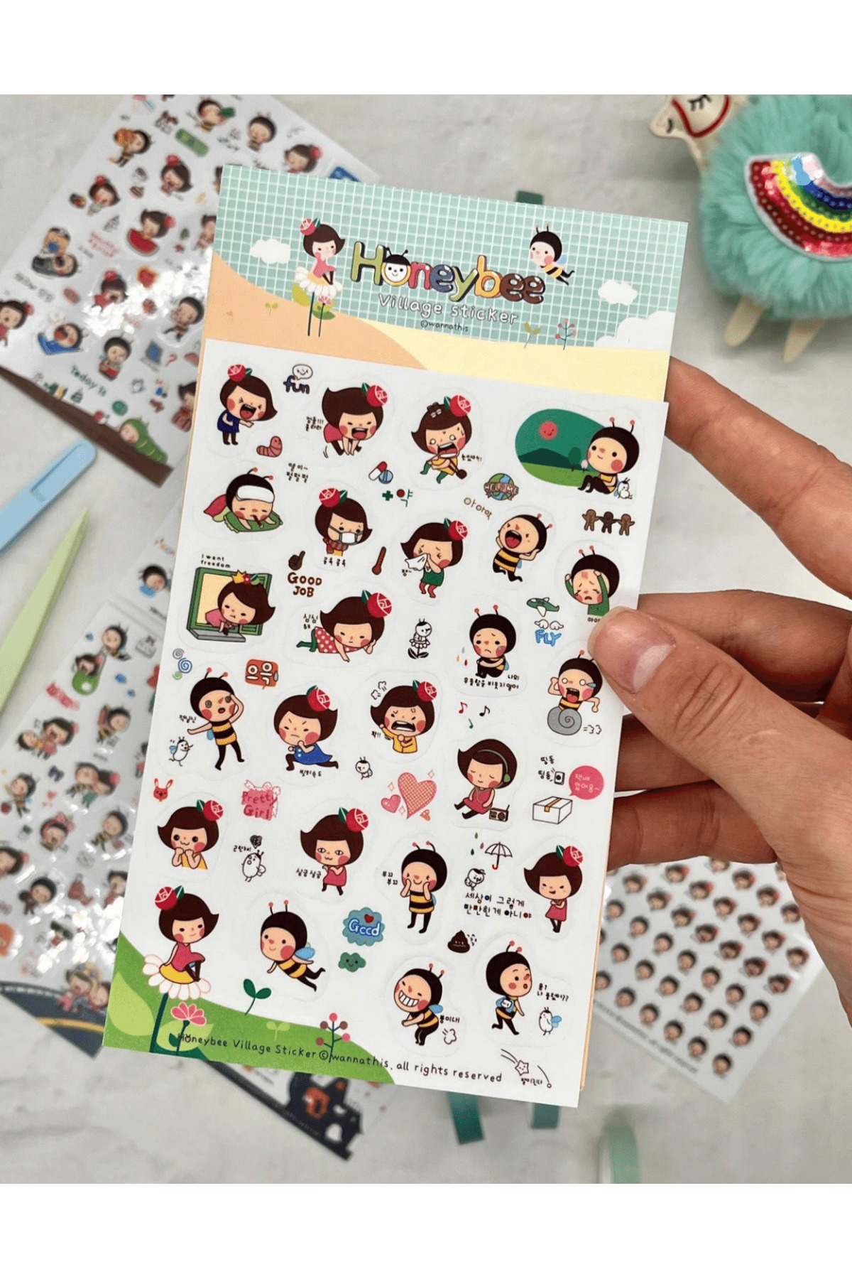 TikiTi Store Minik Arı Kızlar ve Doğum Günü Kutlaması 6 Yaprak Sticker ...